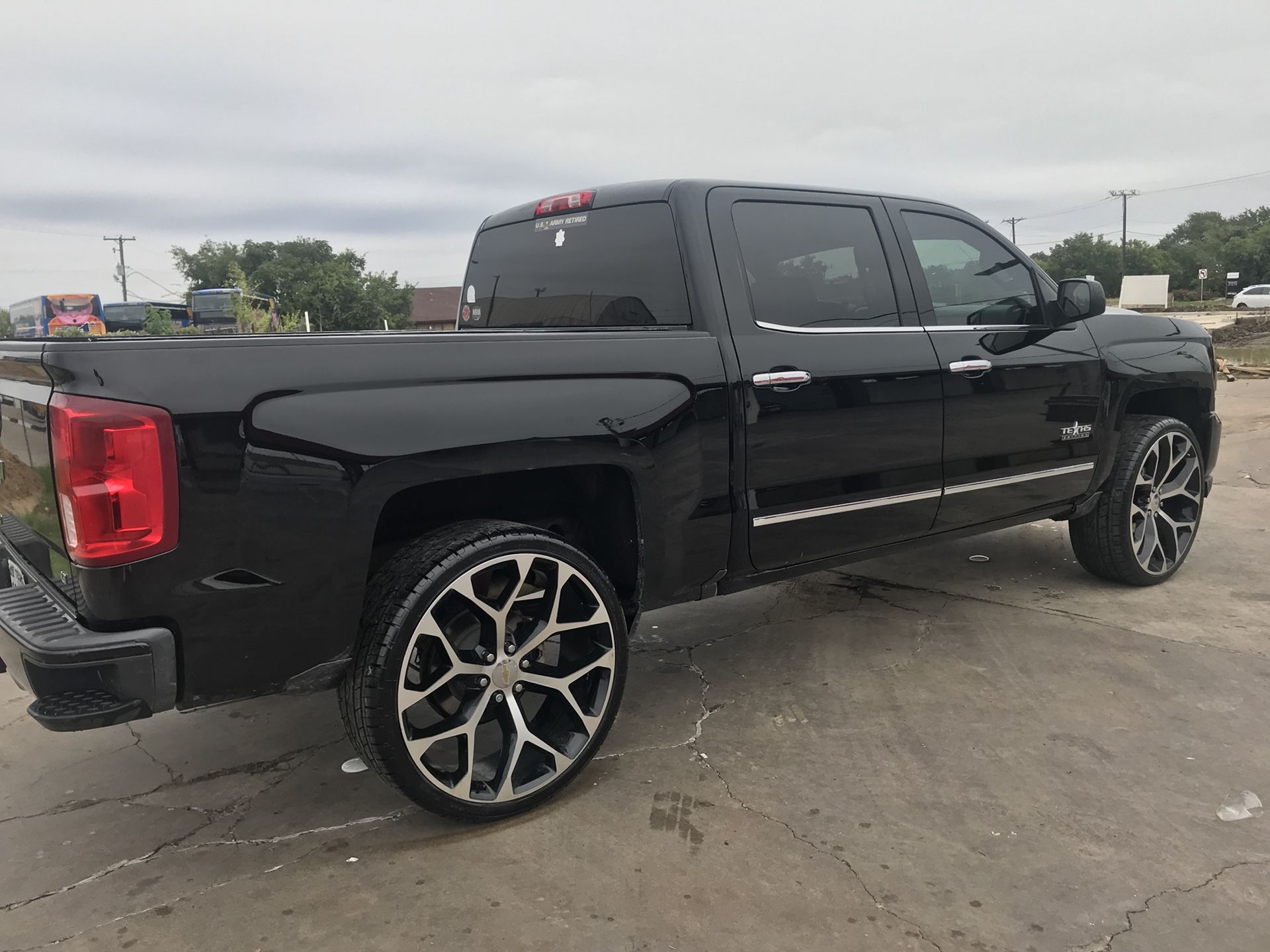 2014 silverado ltz 26 replicas leather seats 60k miles for Sale in ...