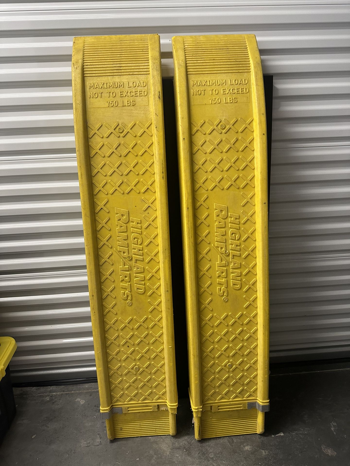 Highland Ramparts ramps 750 Lb Capacity for Sale in Phoenix, AZ - OfferUp