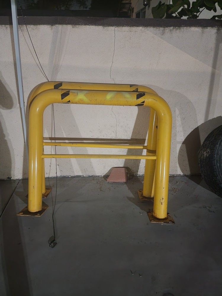 Safety Post for Sale in San Bernardino, CA - OfferUp