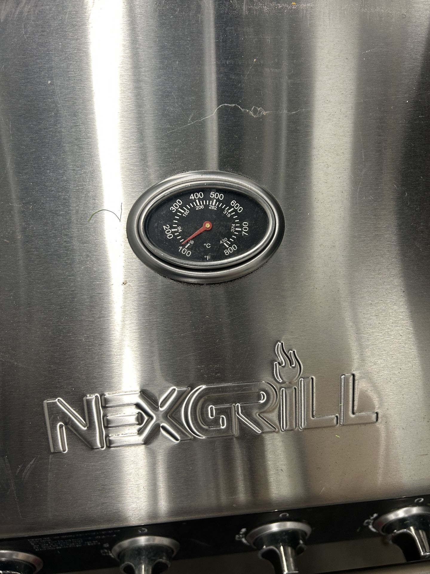 Nexgrill 3 burner gas grill for Sale in Costa Mesa, CA - OfferUp