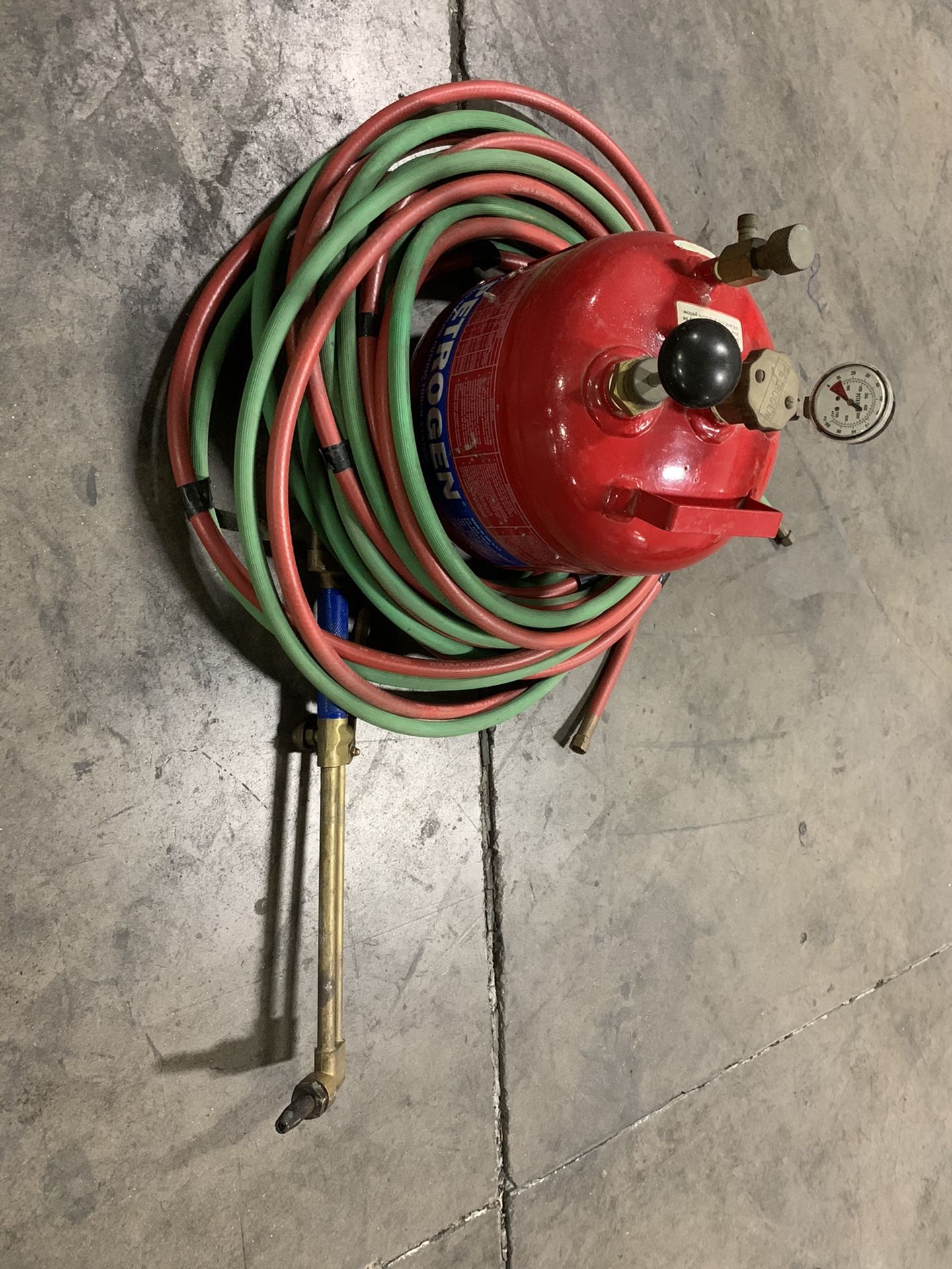 Petrogen Cutting Torch Cuts 14” of steel for Sale in Phoenix, AZ - OfferUp
