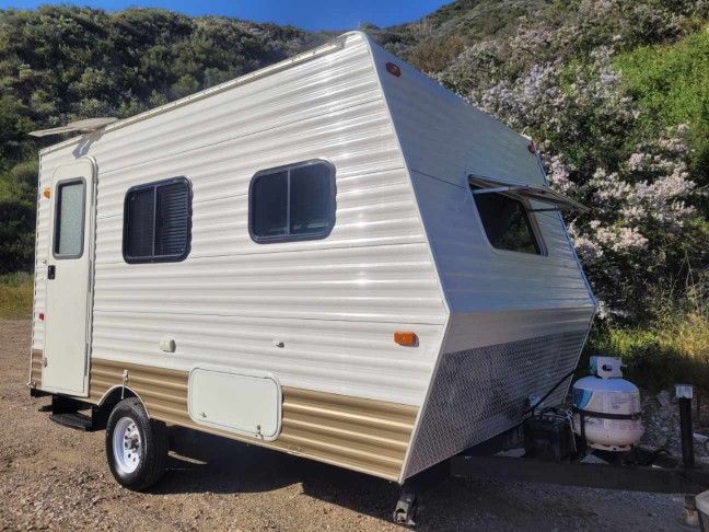 2013 CLIPPER 14 FT CAMPER for Sale in Fontana, CA - OfferUp