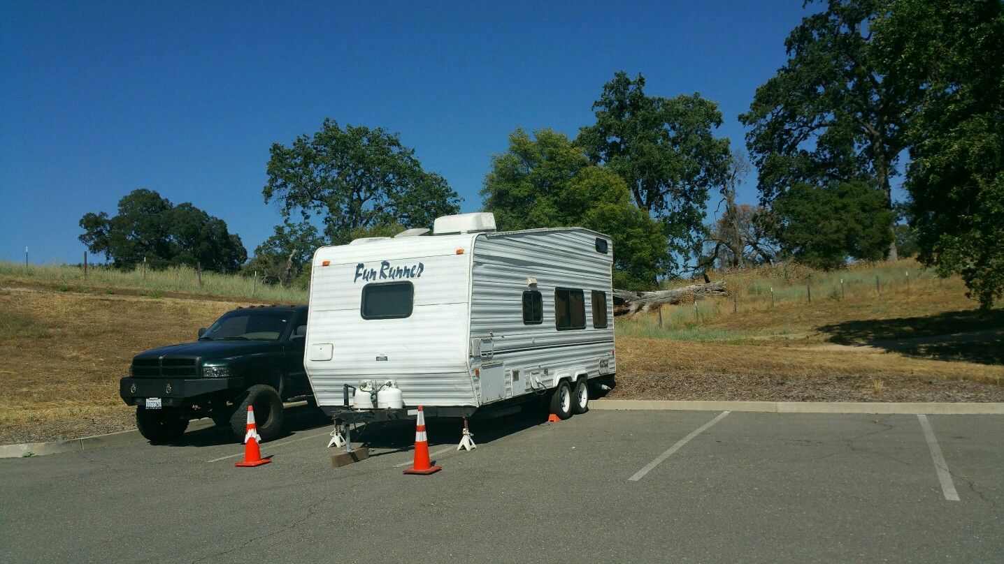 2002 fun runner by Carson 22ft for Sale in Hemet, CA - OfferUp