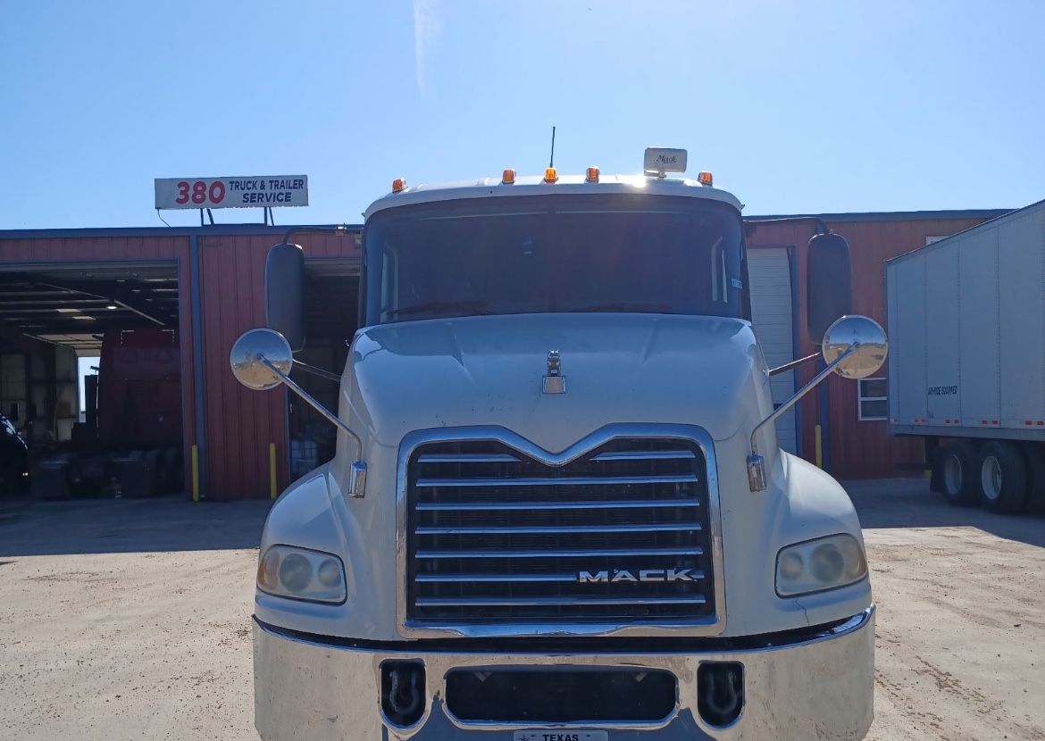 2014 Mac truck Mac tr for Sale in Houston, TX - OfferUp