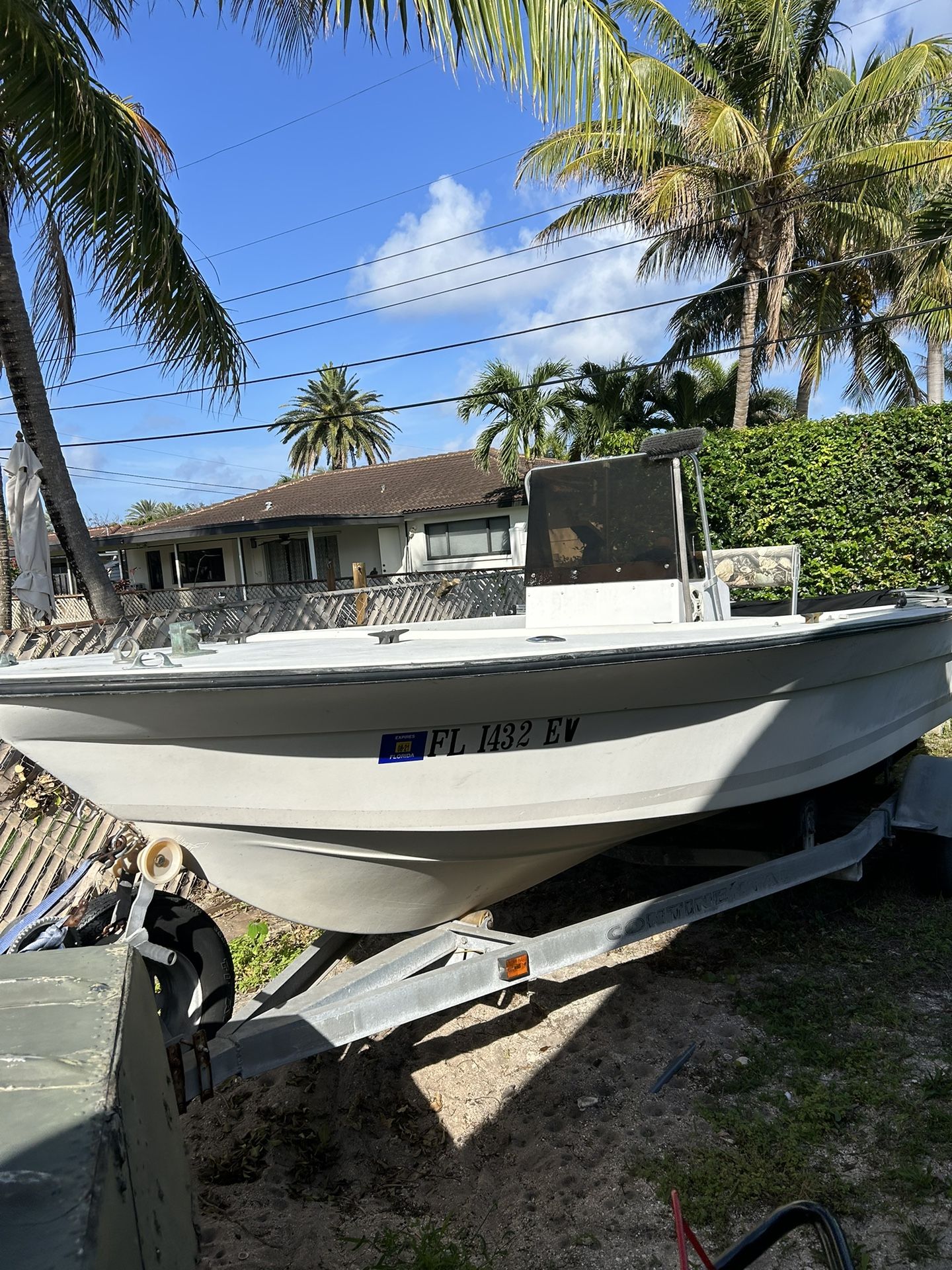 1981 Alcar Center console for Sale in Pompano Beach, FL - OfferUp