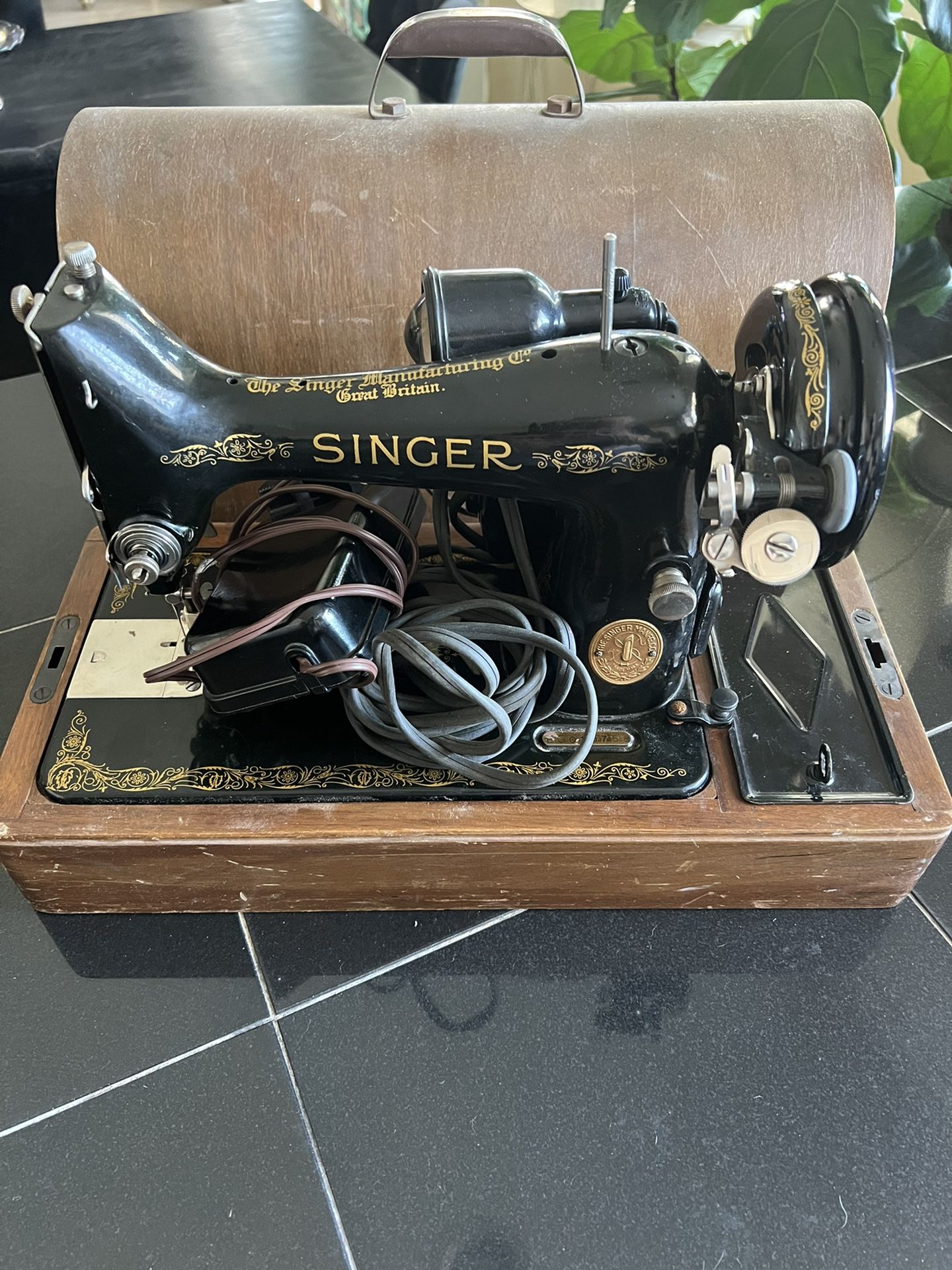 Portable Antique Singer Sewing Machine With Original Paperwork for Sale ...