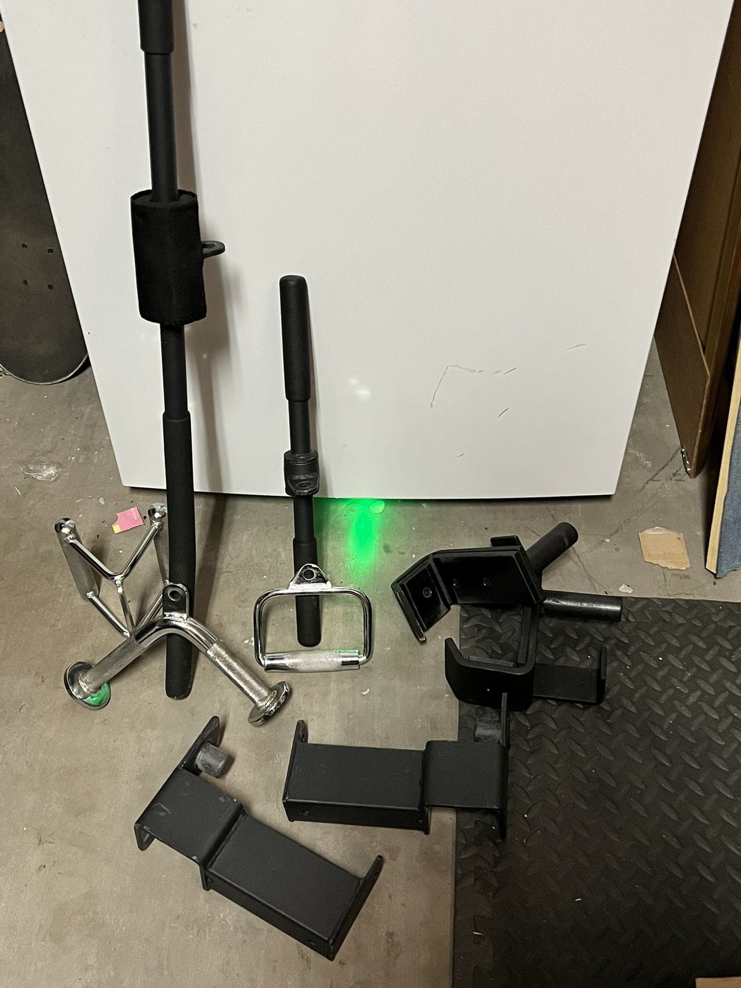 Body Solid Power Rack + Cable Pulldown / Lat Tower Home Gym Setup for ...