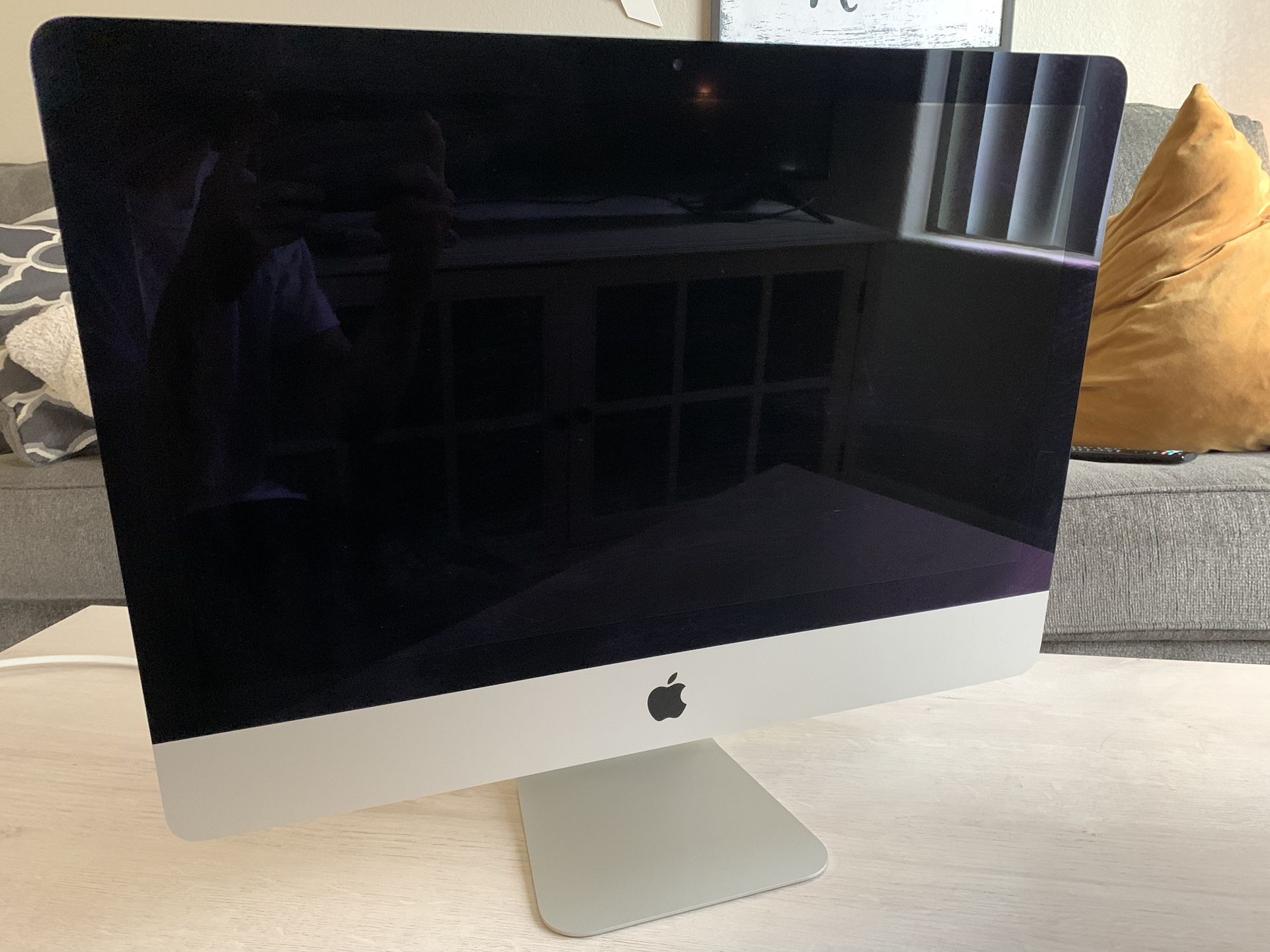 iMac (21.5-inch 2017) for Sale in Queen Creek, AZ - OfferUp