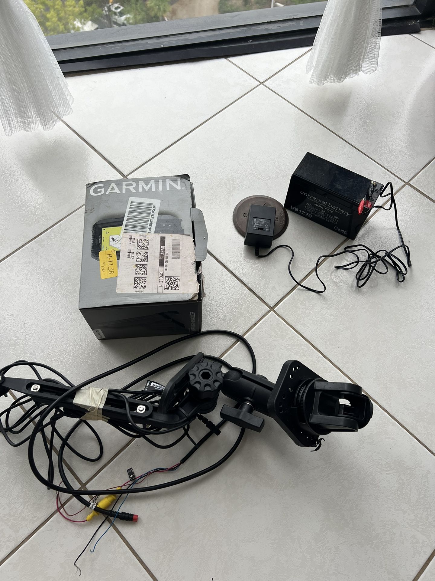 Garmin Striker Plus 4 with Dual-Beam transducer, 010-01870-00 for Sale in Aventura, FL - OfferUp