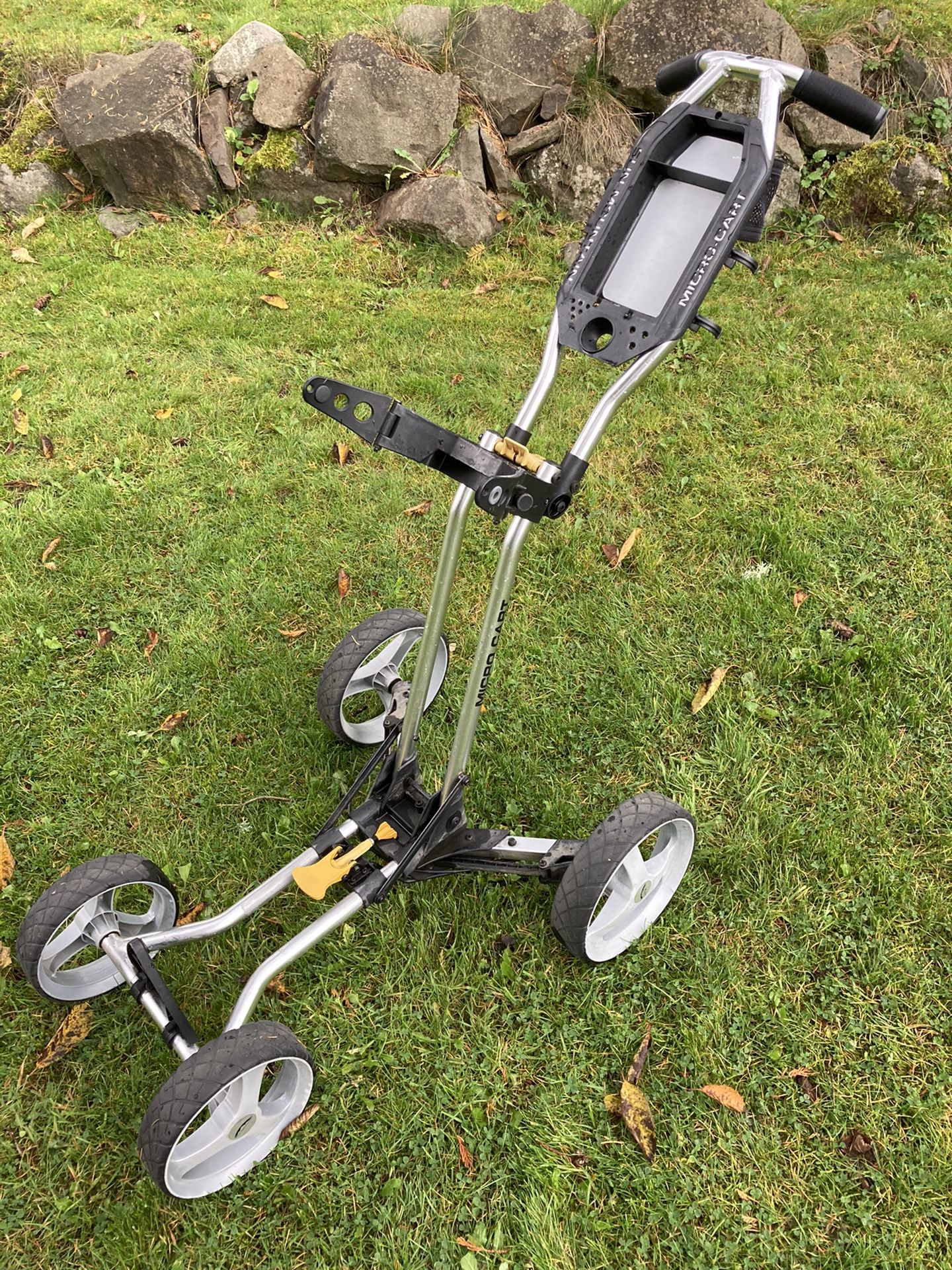 Sun Mountain MicroCart 4-wheel Golf Push Cart for Sale in Kirkland, WA ...
