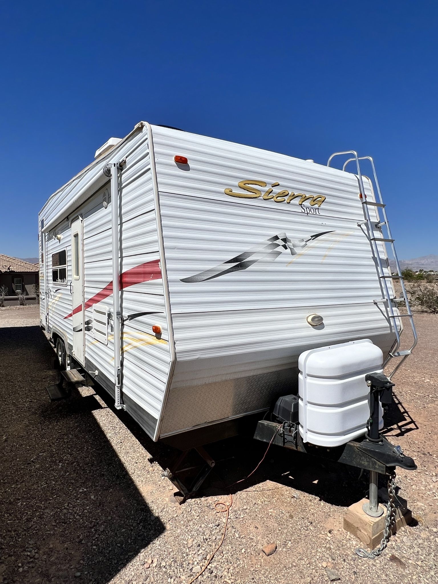 Forest River Sierra Sport Toy Hauler for Sale in Corona, CA - OfferUp