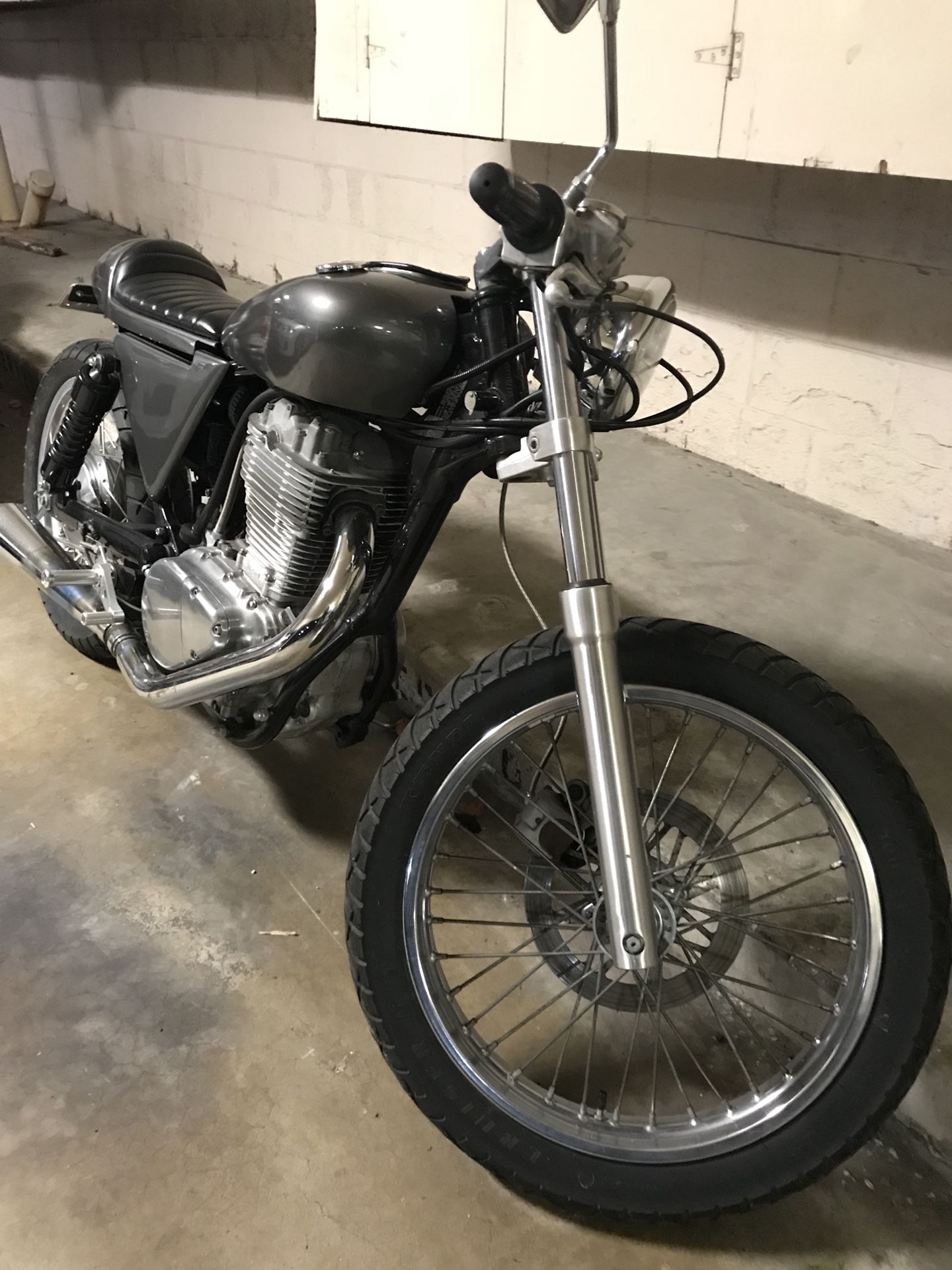 Suzuki Boulevard S40 Cafe Racer