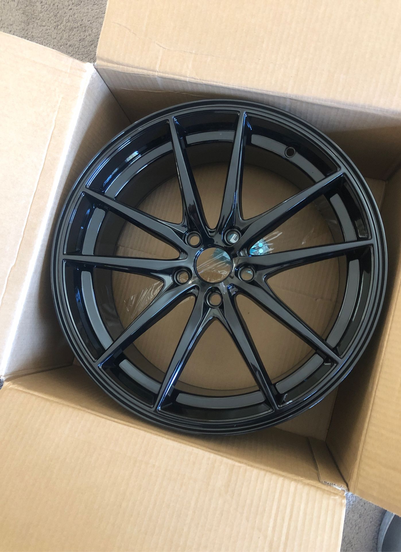 Konig oversteer gloss black wheel with painted finish(18x8.0 inches ...
