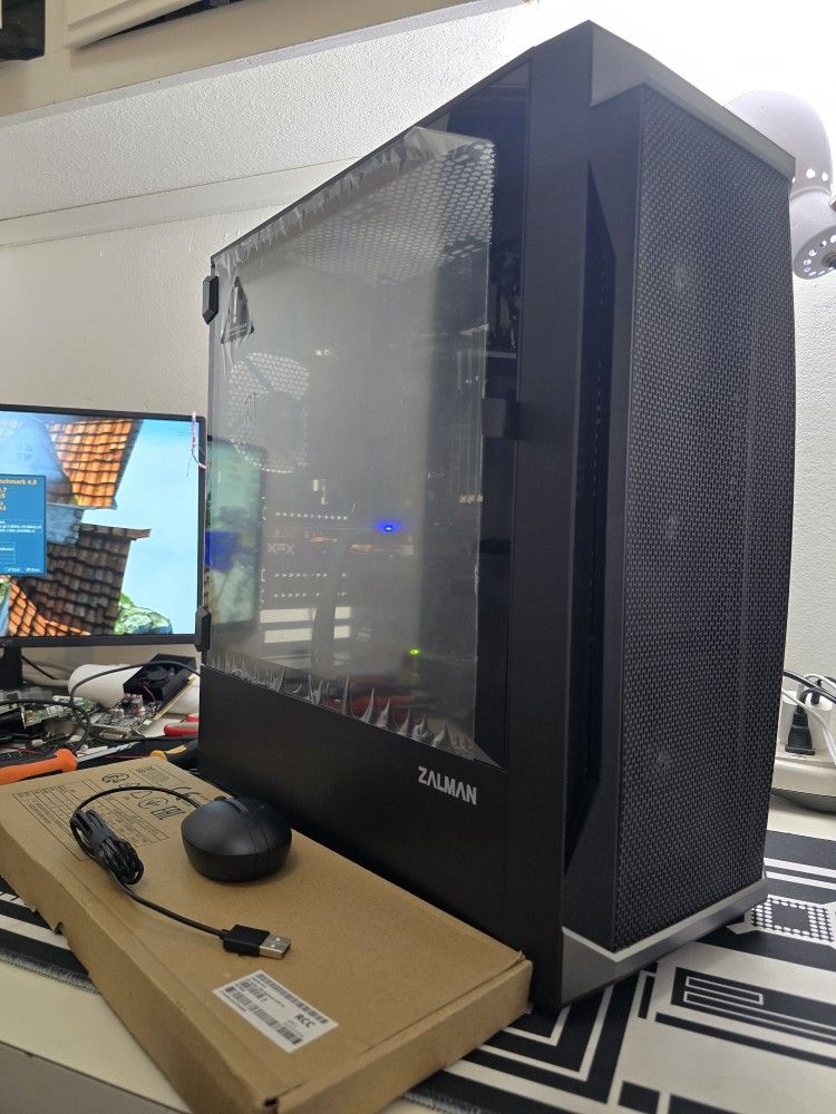 Gaming pc intel i7-3770k, rx 570, 16 gb ram, ssd, hdd, wifi, keyboard ...