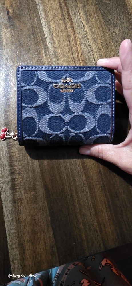 Coach Denim Wallet for Sale in San Antonio, TX - OfferUp