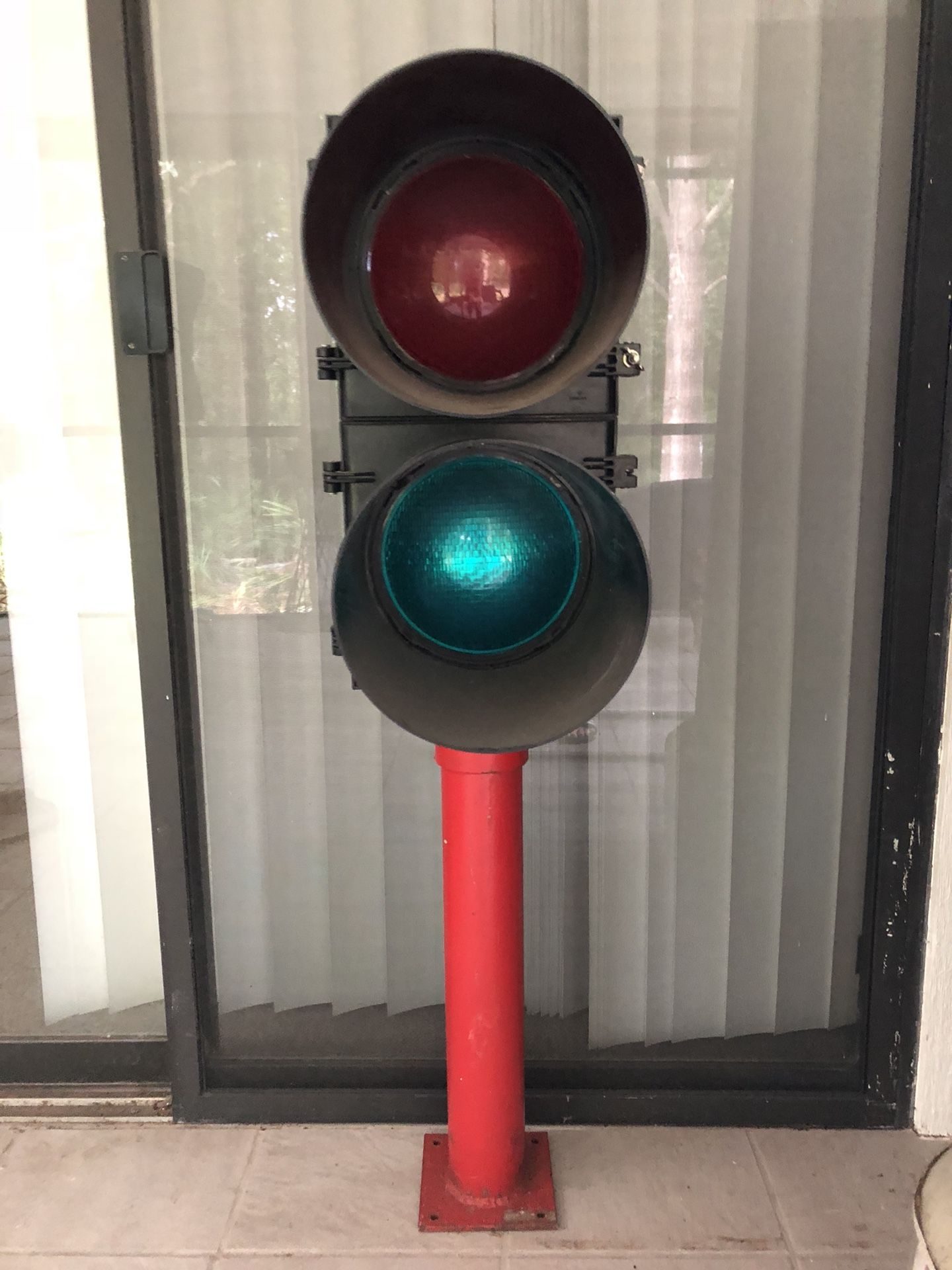 Real Traffic Light Post