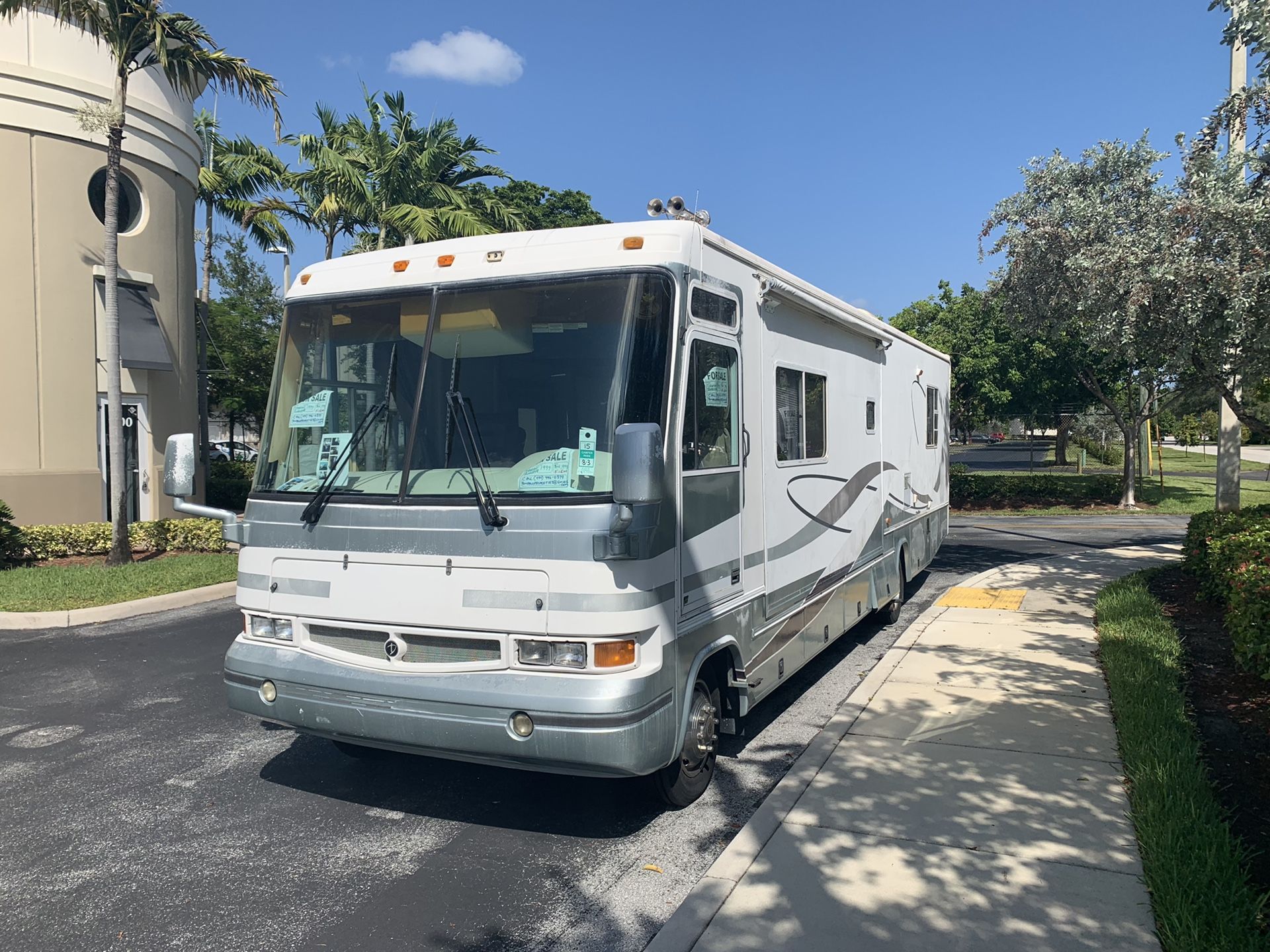 36 Foot 1999 Damon Intruder 350 RV for Sale - only 18k miles! for Sale ...