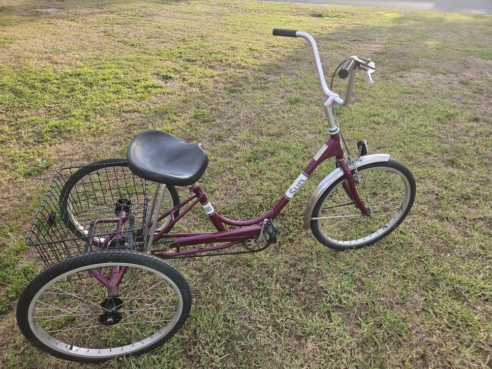 24 Inch Miami Sun Adult Tricycle for Sale in Lakeland, FL - OfferUp