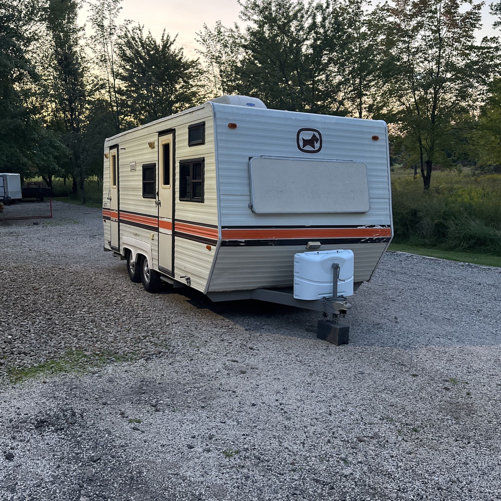 1984 Scotty camper, ice cold air for Sale in Diamond, OH - OfferUp