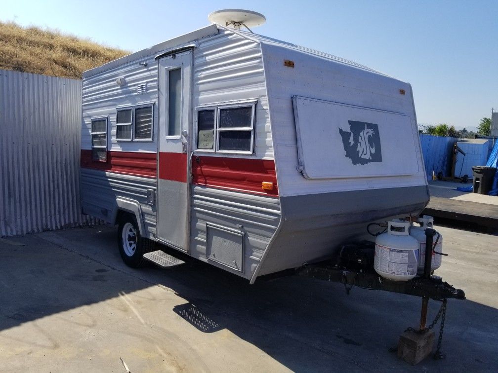 1988 Wilderness Yukon camper / trailer for Sale in Los Angeles, CA ...