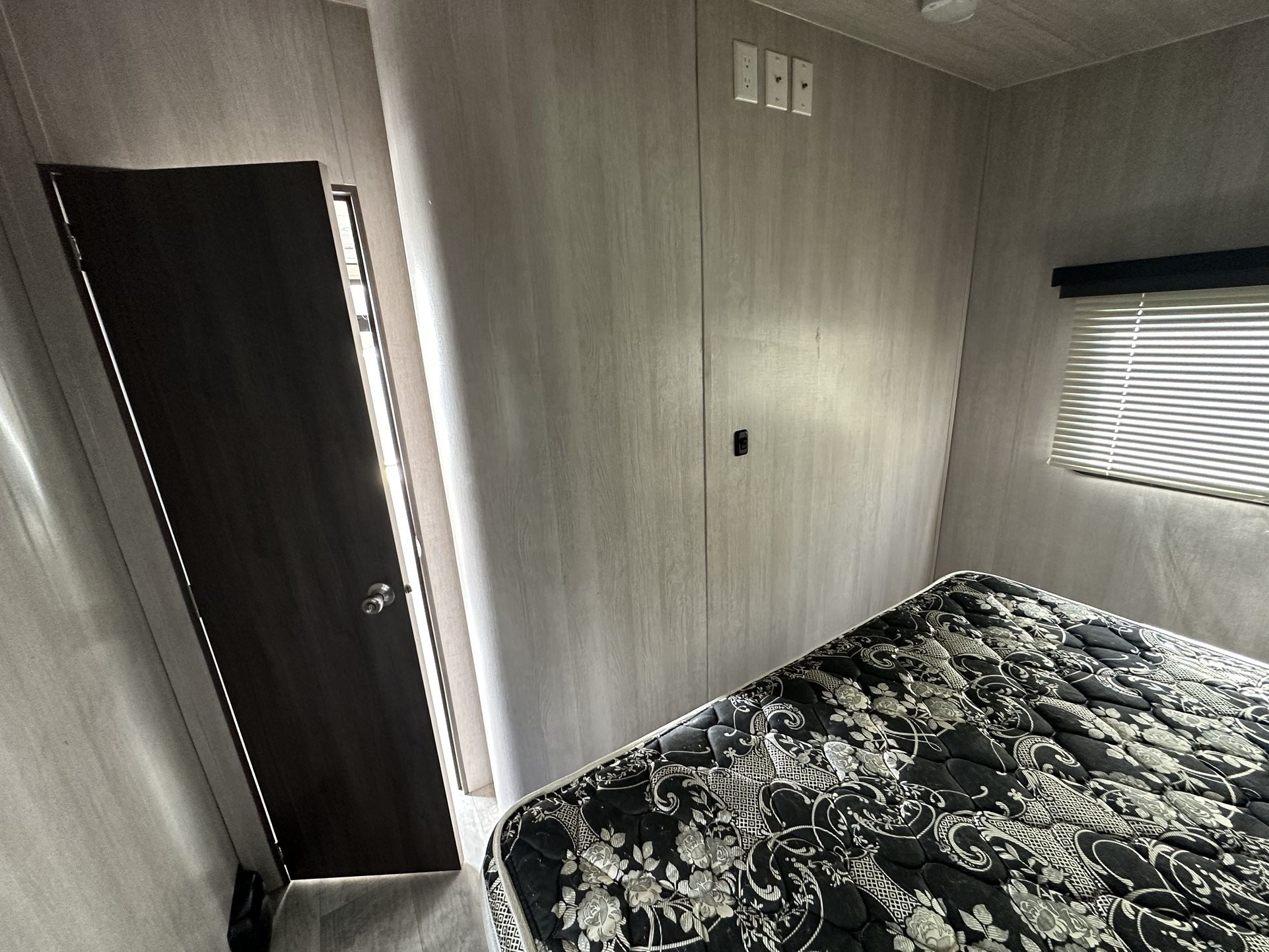 2022 Genesis Vortex Toy Hauler 14’ Garage Bumper Pull for Sale in ...