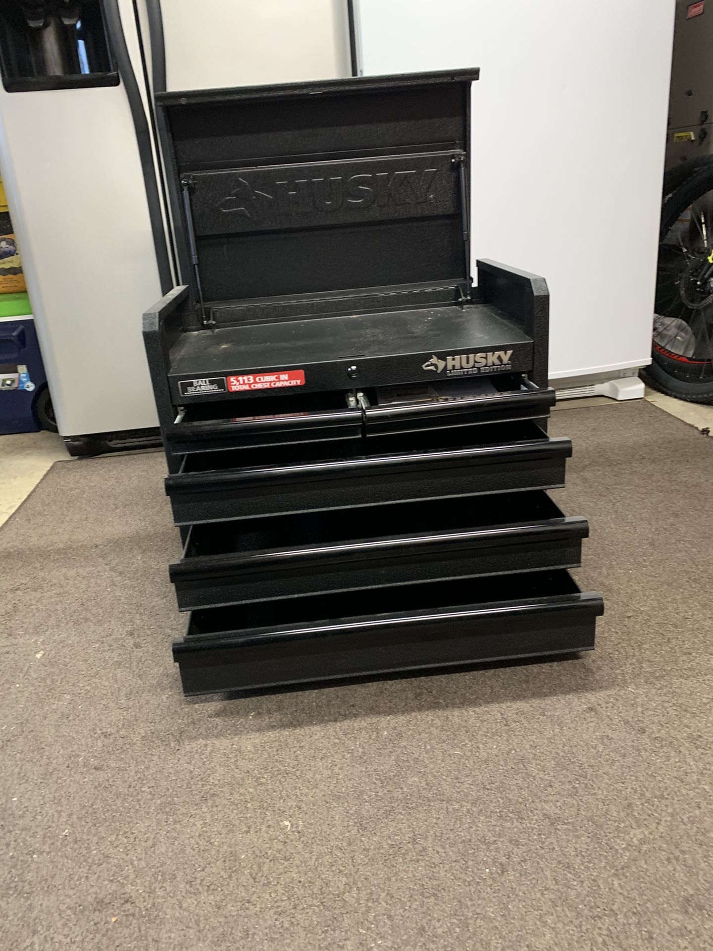 Pending Husky 26 In W 5 Drawer Tool Chest In Textured Black Tool