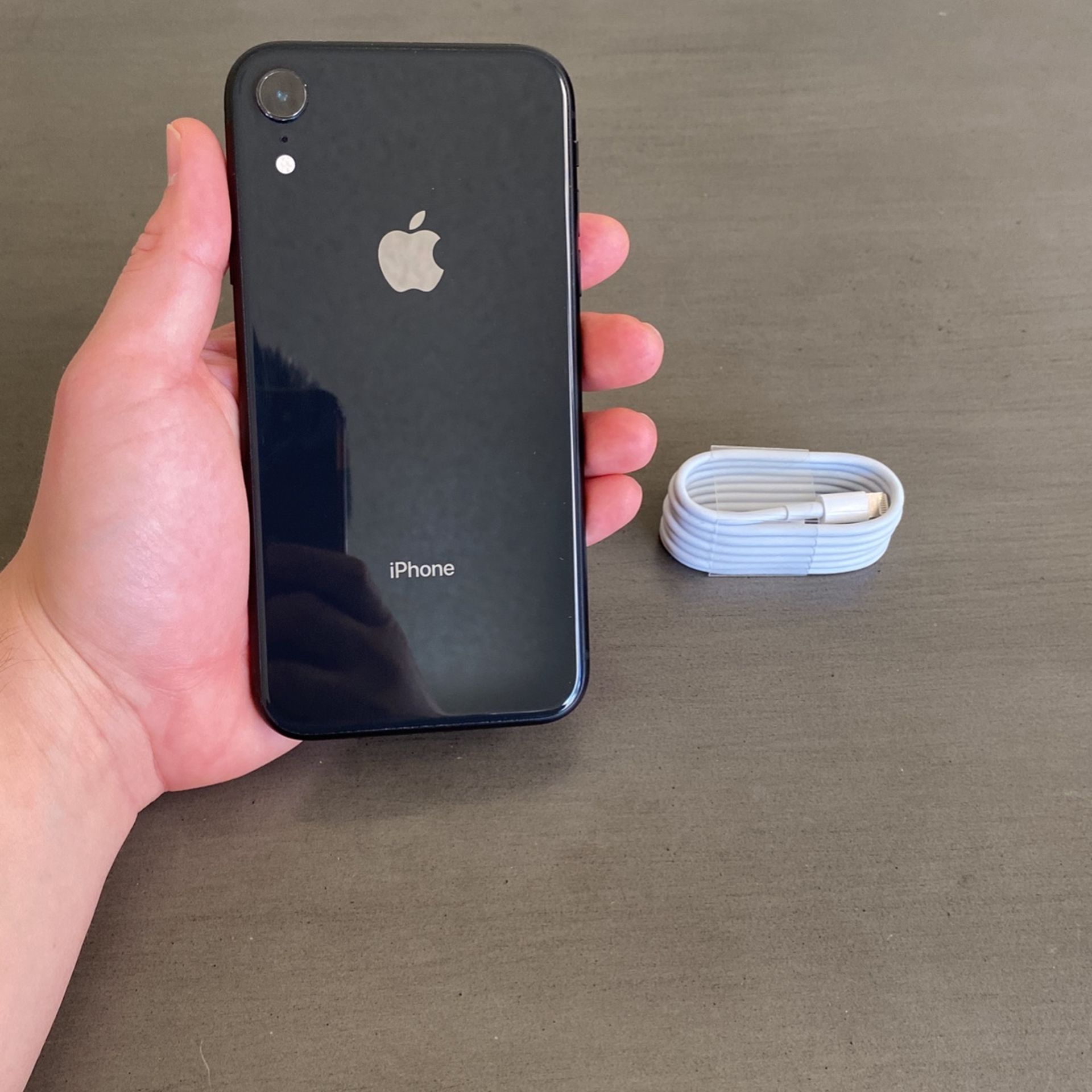 Iphone XR 64 GB T-Mobile for Sale in Montebello, CA - OfferUp