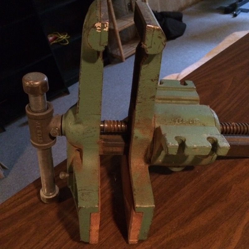 Sheldon USA Vintage wood working vise for Sale in Roseville, MI - OfferUp