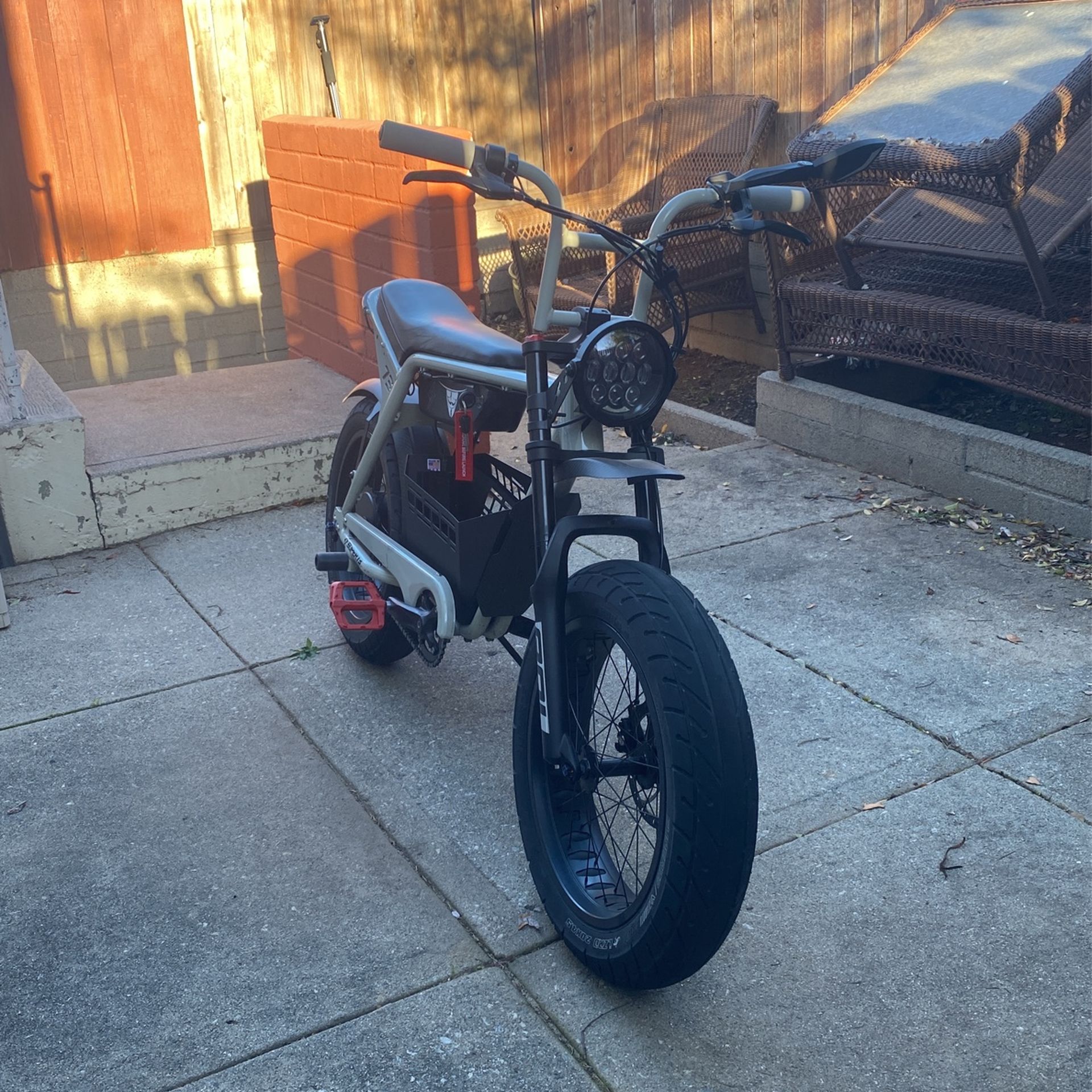 Super73 ZX MOON ROCK for Sale in Altadena, CA - OfferUp