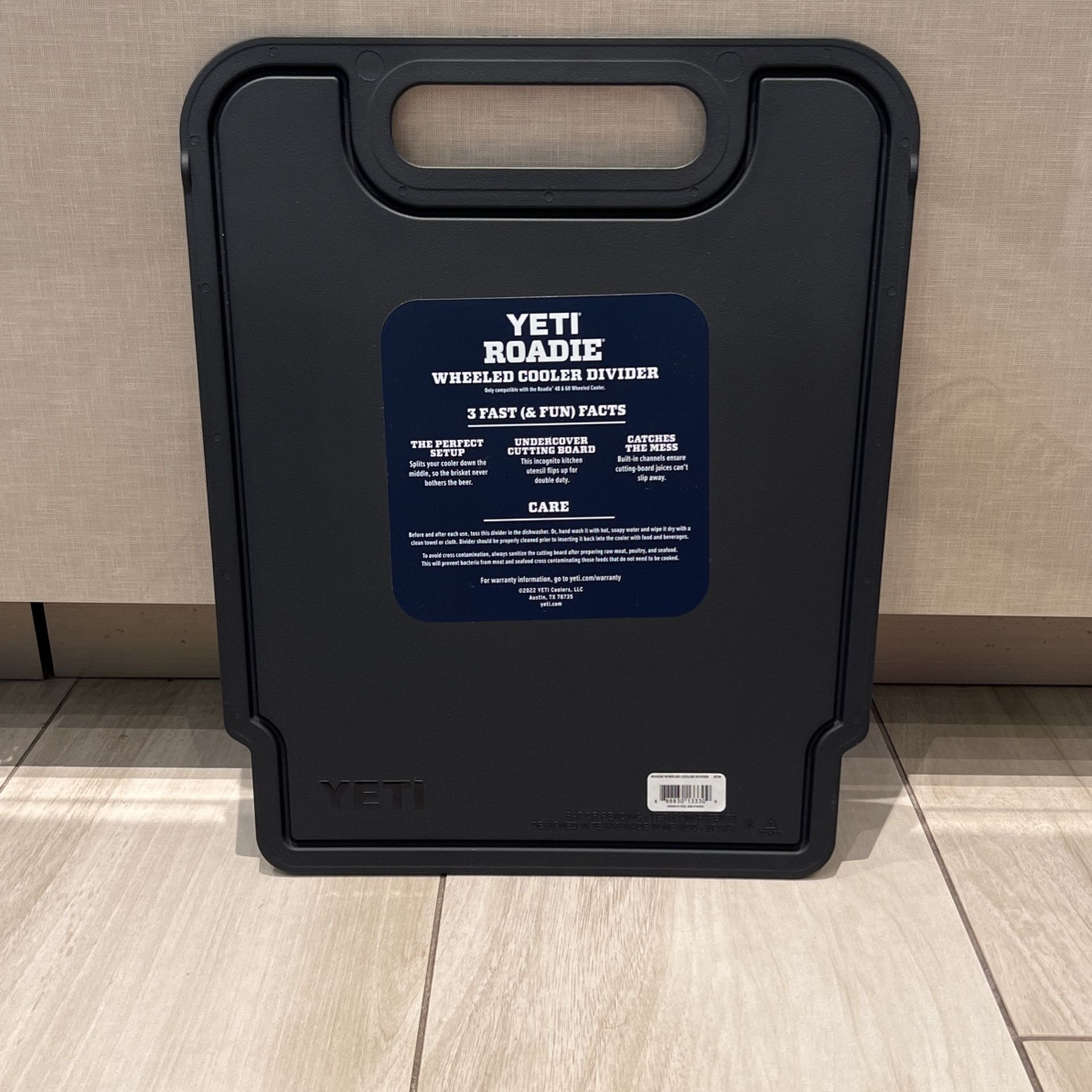 Yeti Roadie Wheeled Cooler Divider for Sale in Bellevue, WA - OfferUp