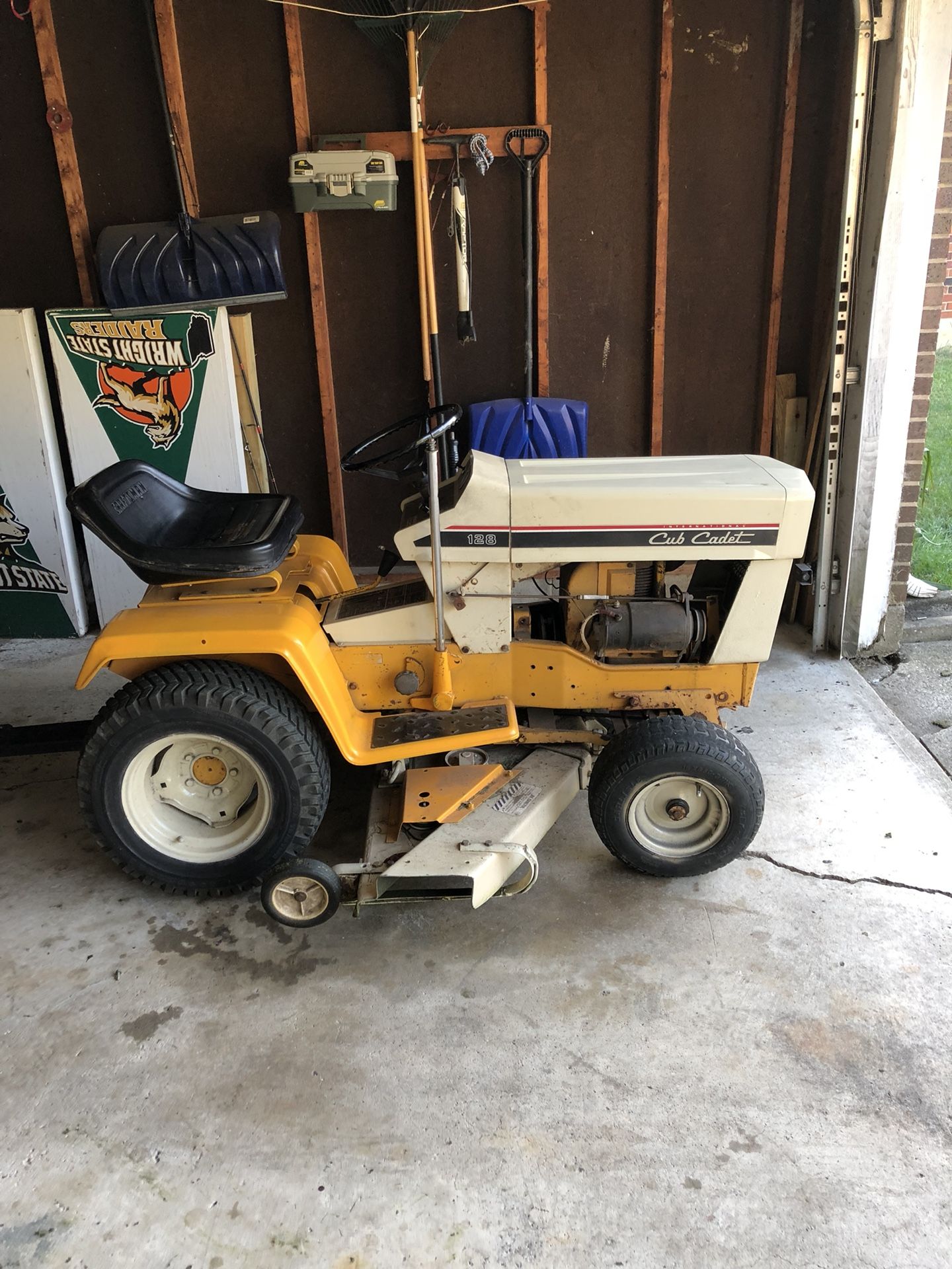 International Cub Cadet 128 Tractor Construction Plant Wiki, 47% OFF