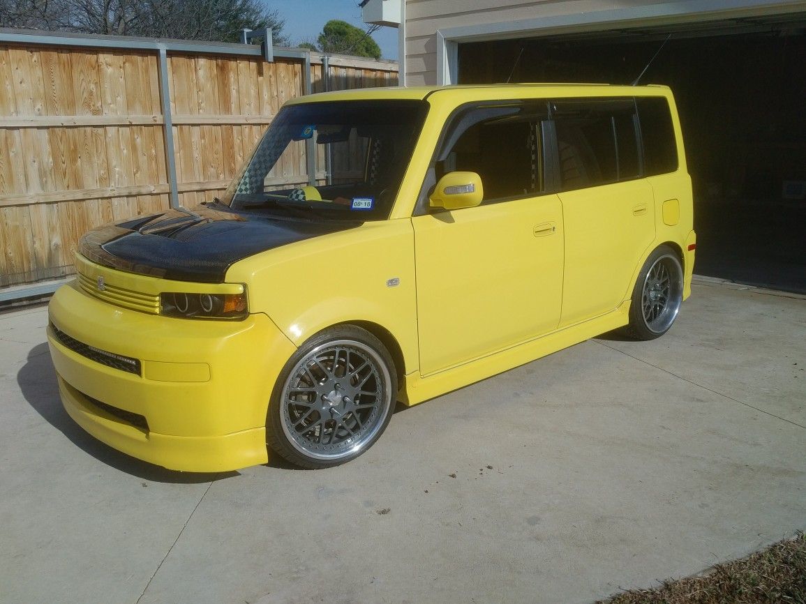 Custom 2005 Scion Xb R.S 2.0 for Sale in Houston, TX - OfferUp