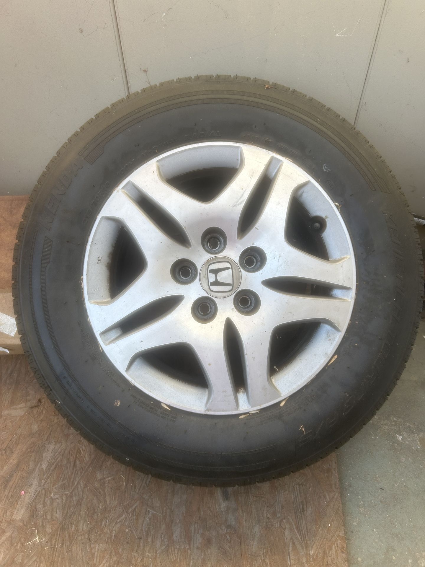Honda Rim 125/70R16 for Sale in Pomona, CA - OfferUp