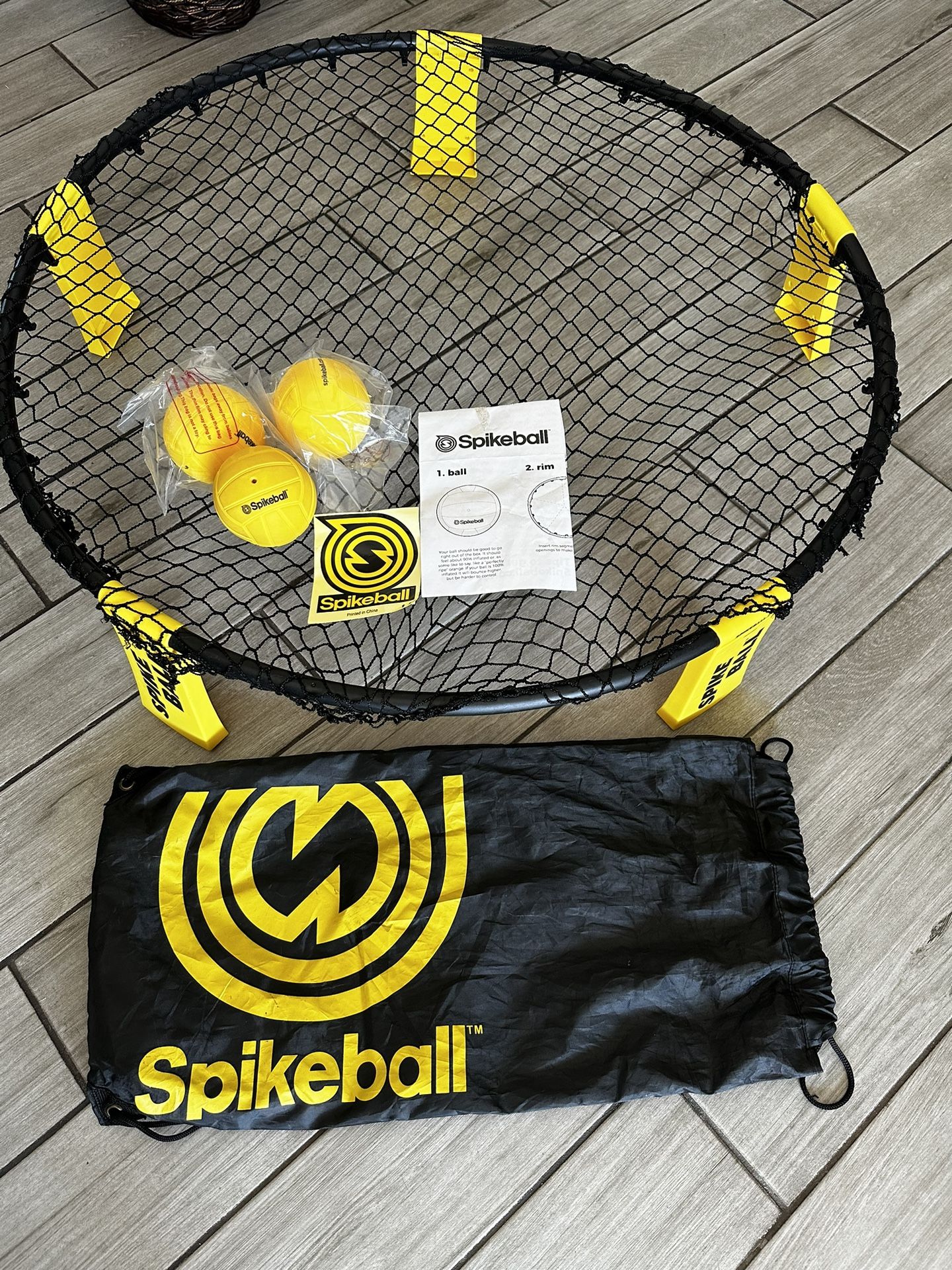 Spikeball Set - Excellent Condition for Sale in Guadalupe, AZ - OfferUp