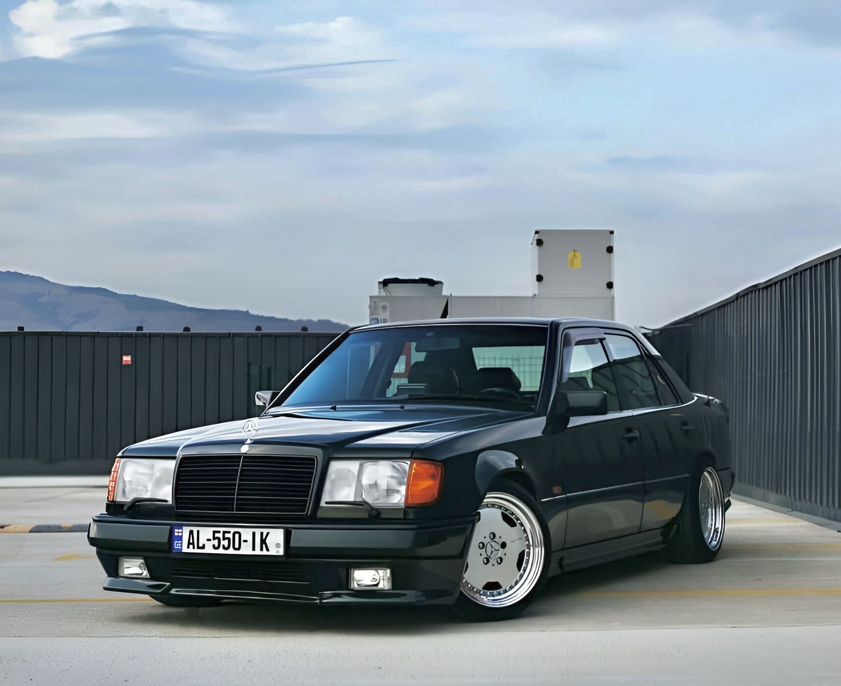 Mercedes Benz W124 AMG Hammer Style Complete Body Kit for Sale in Los ...