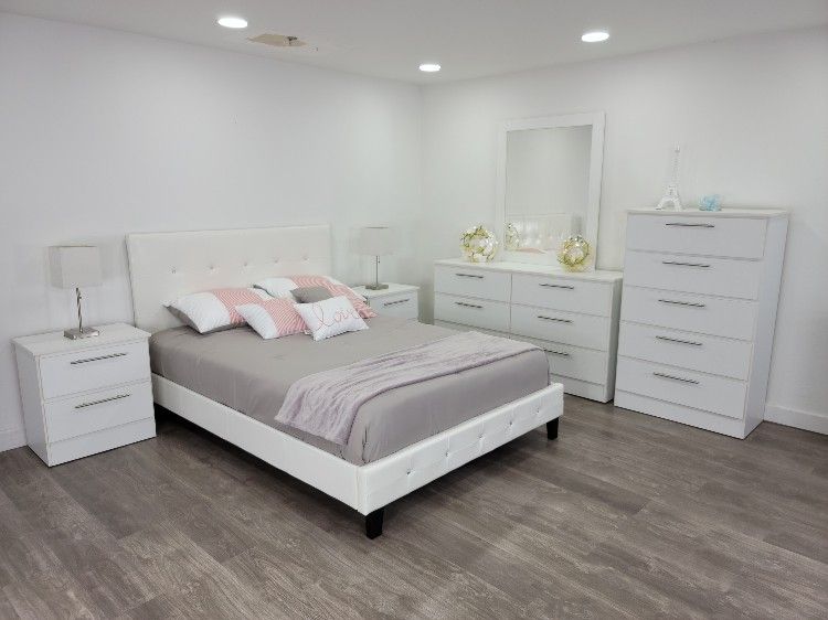 Juego De Cuarto... Bedroom Set for Sale in Miami, FL - OfferUp