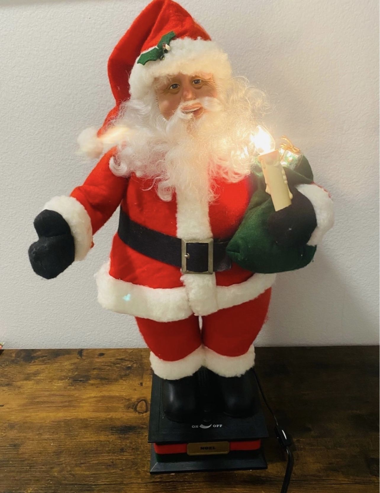 Holiday Greeter Vintage Christmas Santa Animated Motion Lighted Candle ...