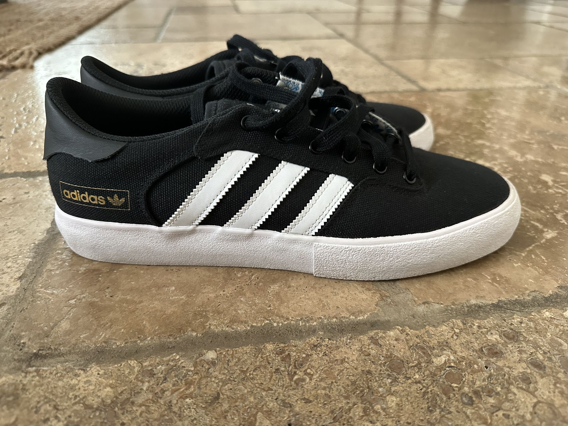 Men’s Adidas Shoes for Sale in Corona, CA - OfferUp