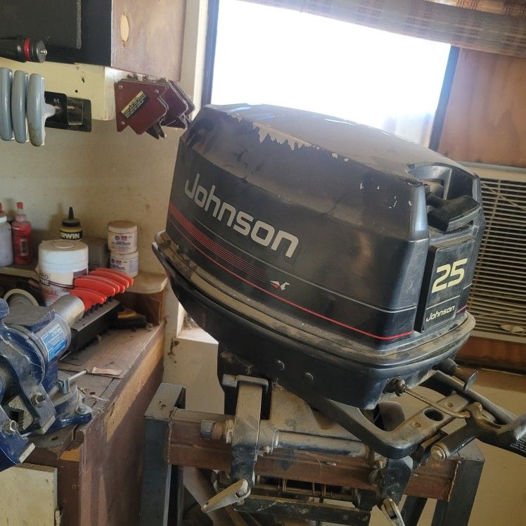 Johnson 25 HP 2 Stroke Outbound Needs Work for Sale in Hesperia, CA ...