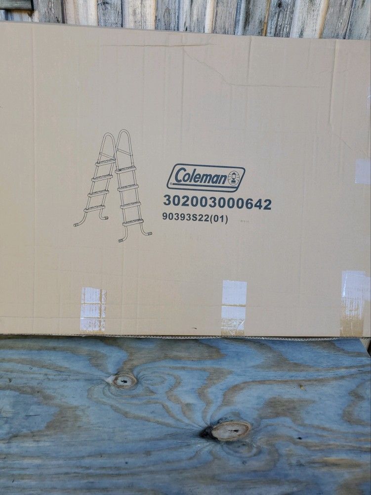 Coleman Pool Ladder for Sale in Alachua, FL - OfferUp