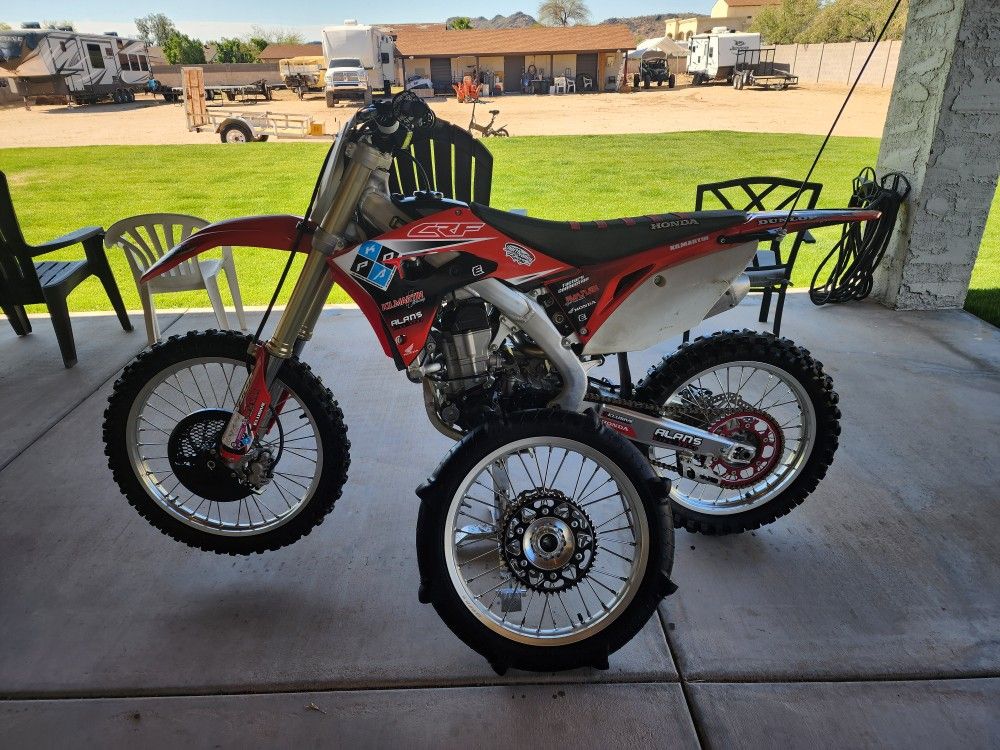 2018 Honda Crf450r for Sale in Phoenix, AZ - OfferUp