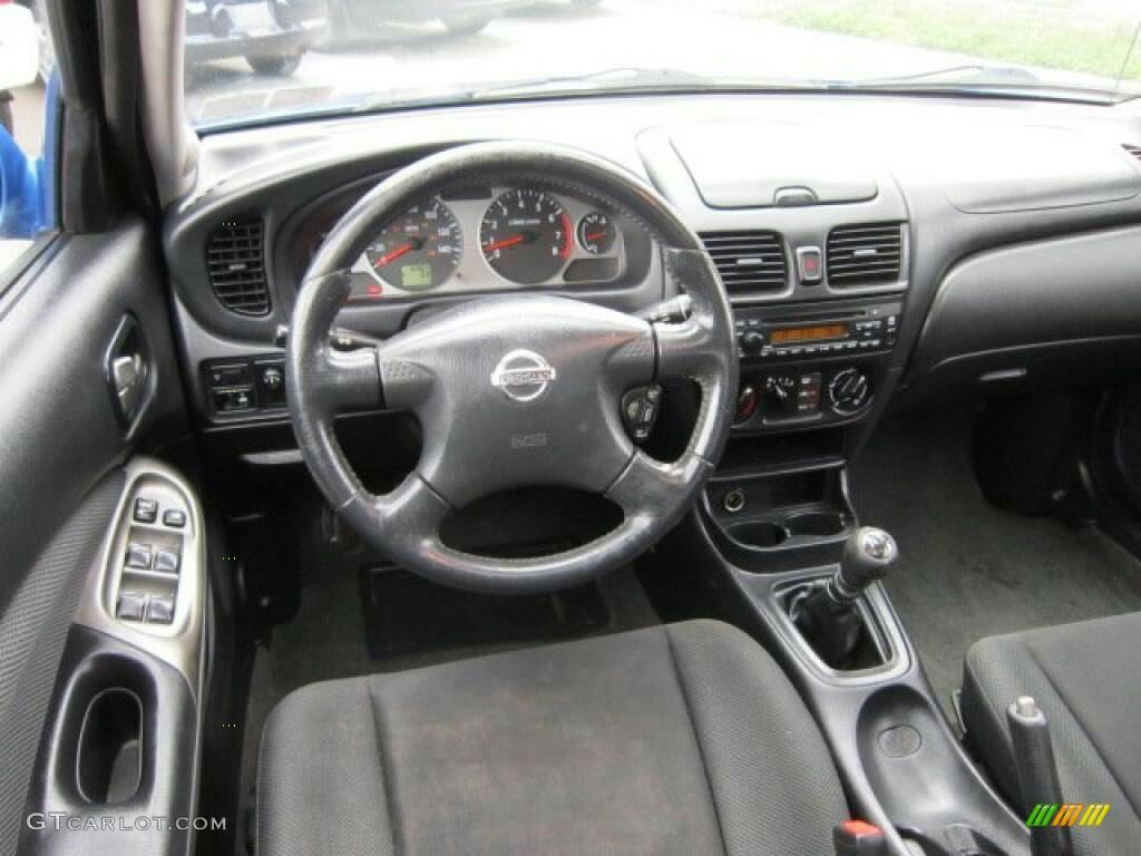 Nissan Sentra Ser Spec V Interior