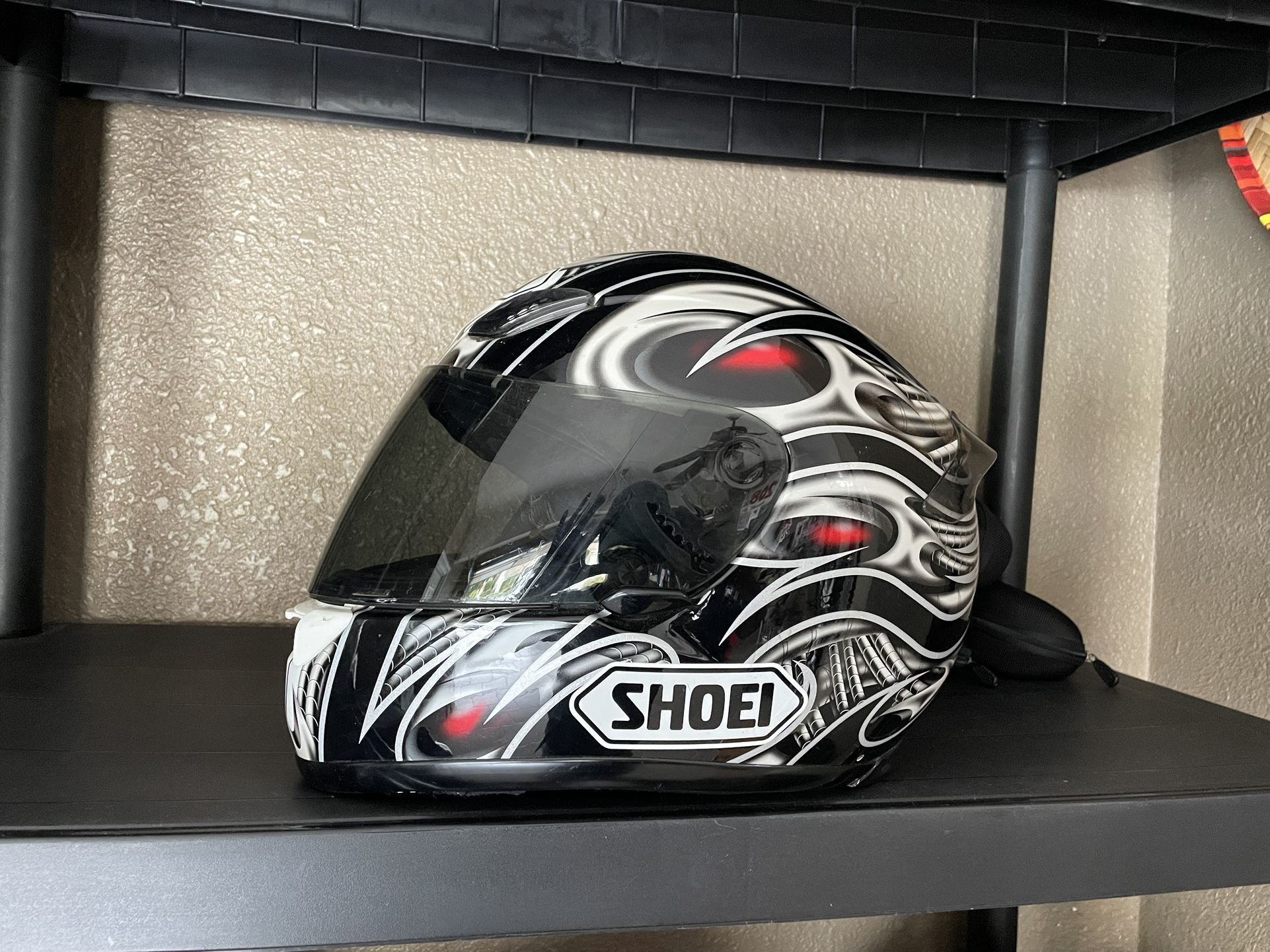 SHOEI Motorcycle Helmet for Sale in Lincoln Acres, CA - OfferUp