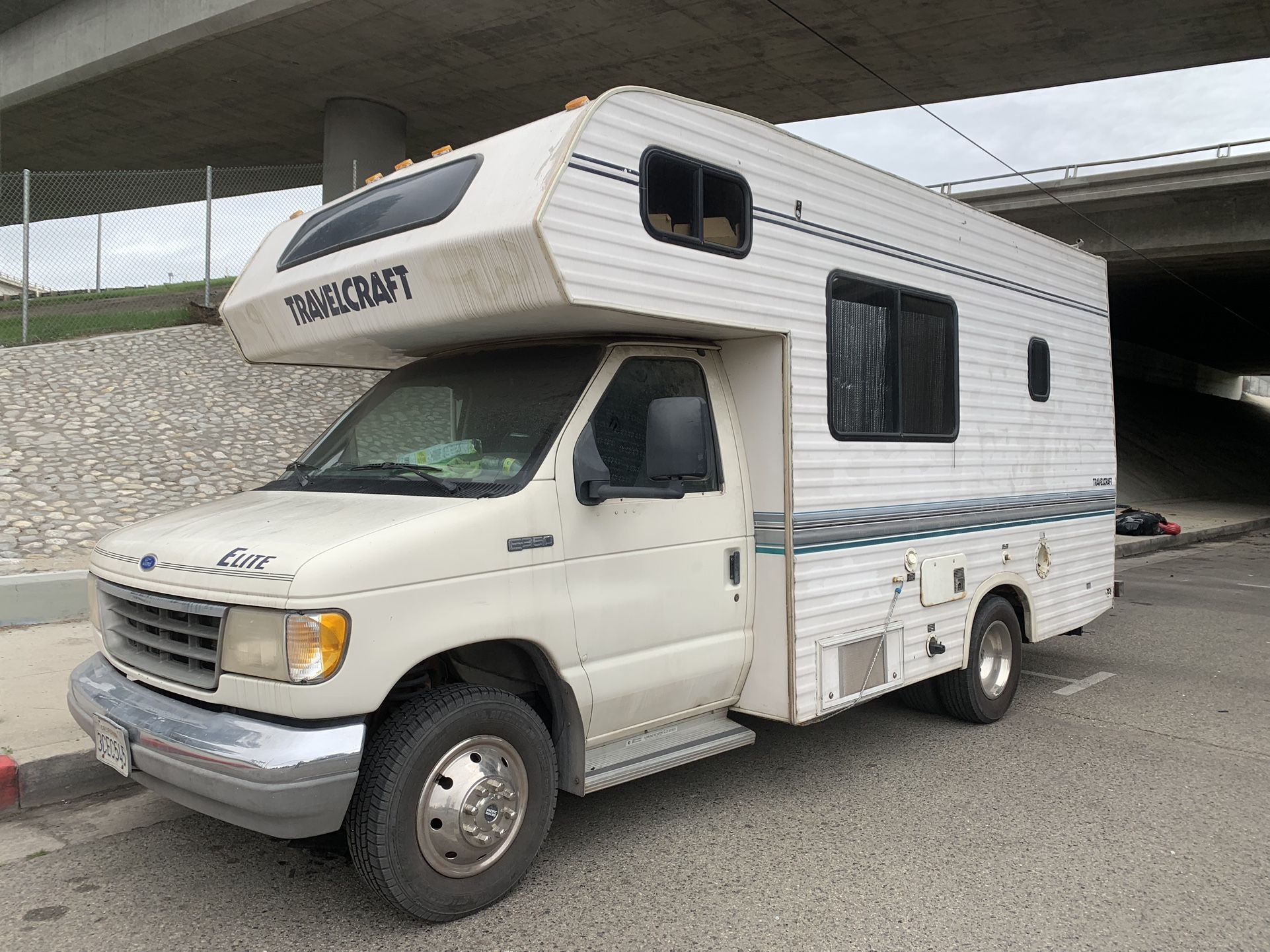 Ford Travelcraft E350 Motor Home Rv Mobile Home RV for Sale in Anaheim ...