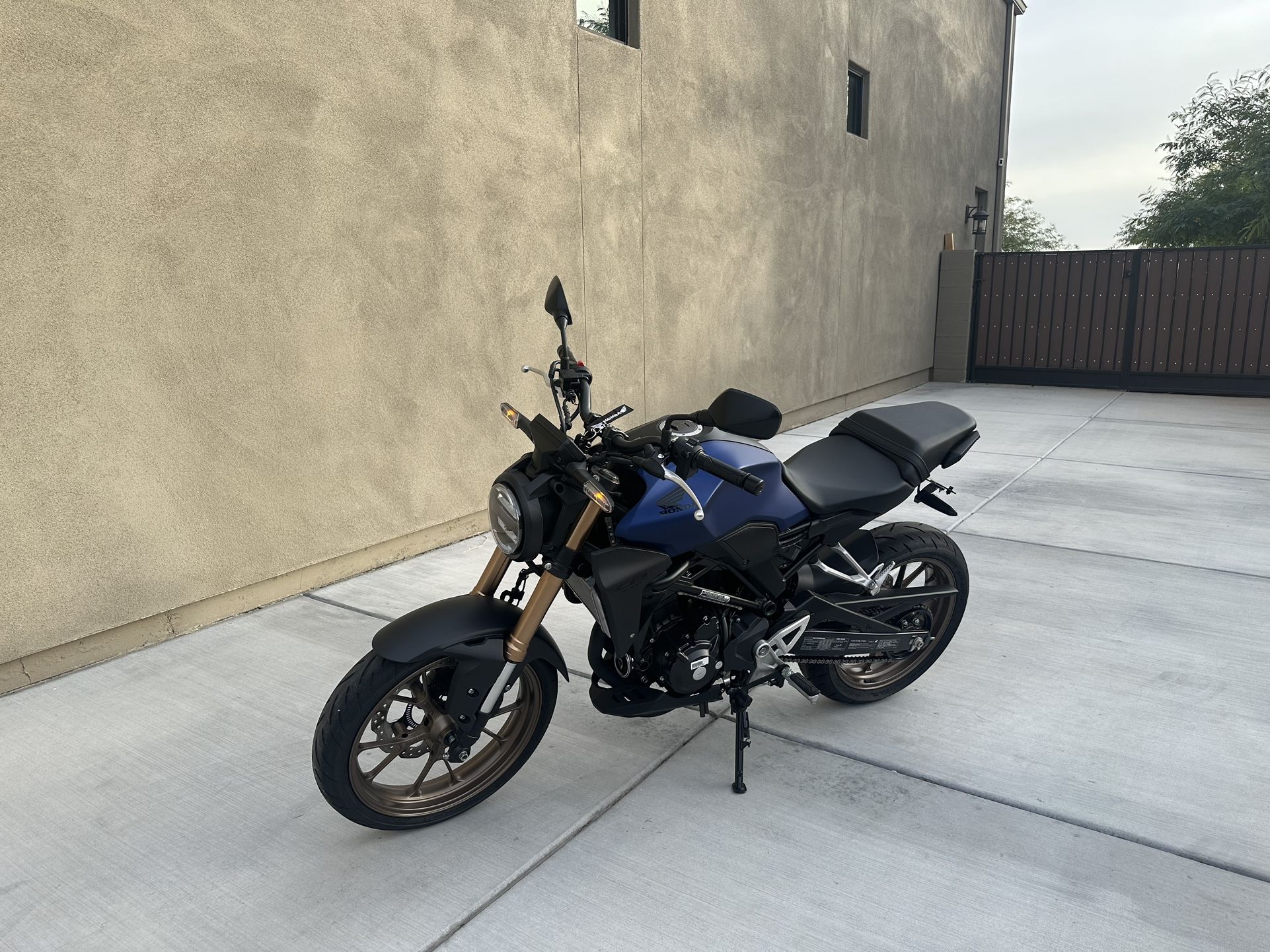 2022 Honda CB 300R for Sale in Phoenix, AZ - OfferUp