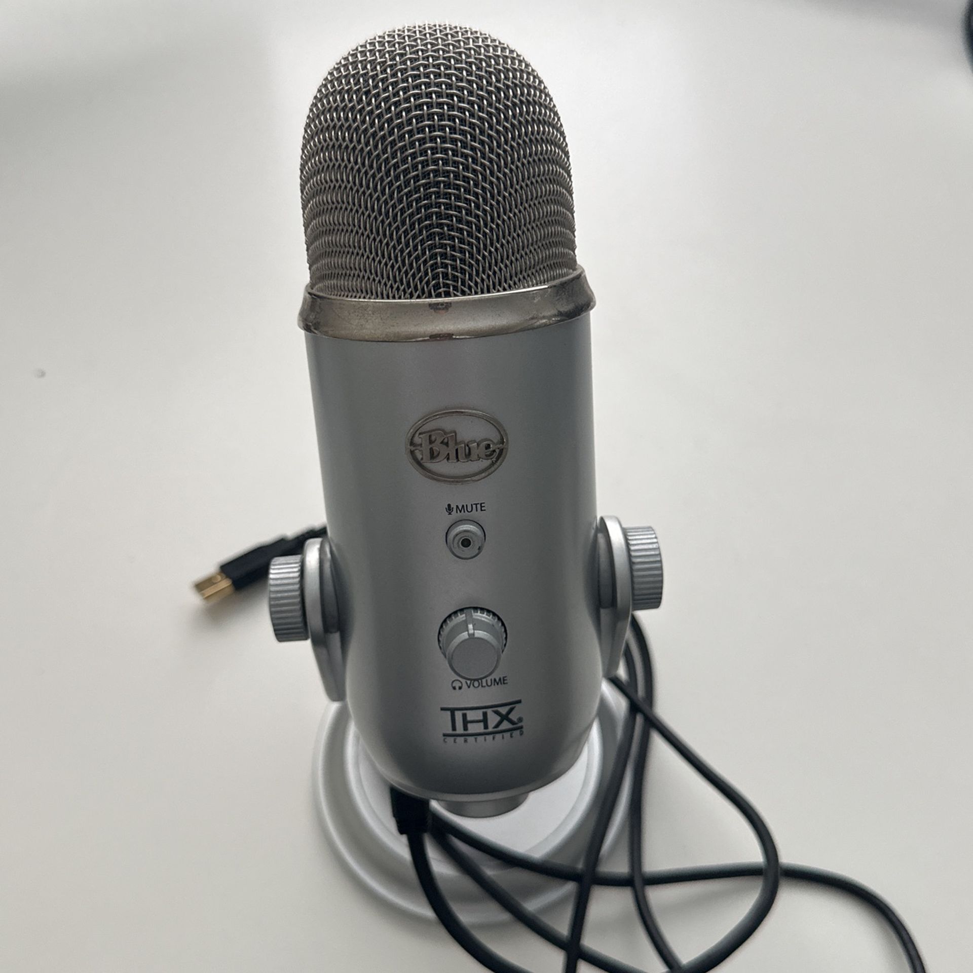 Blue Yeti THX USB Mic for Sale in San Francisco, CA - OfferUp