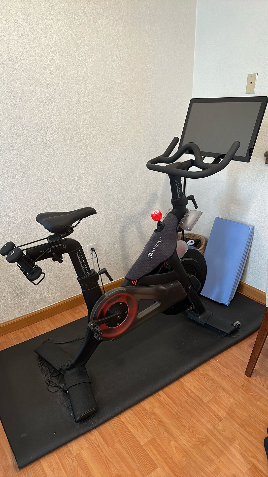 Peloton Bike for Sale in San Diego, CA - OfferUp