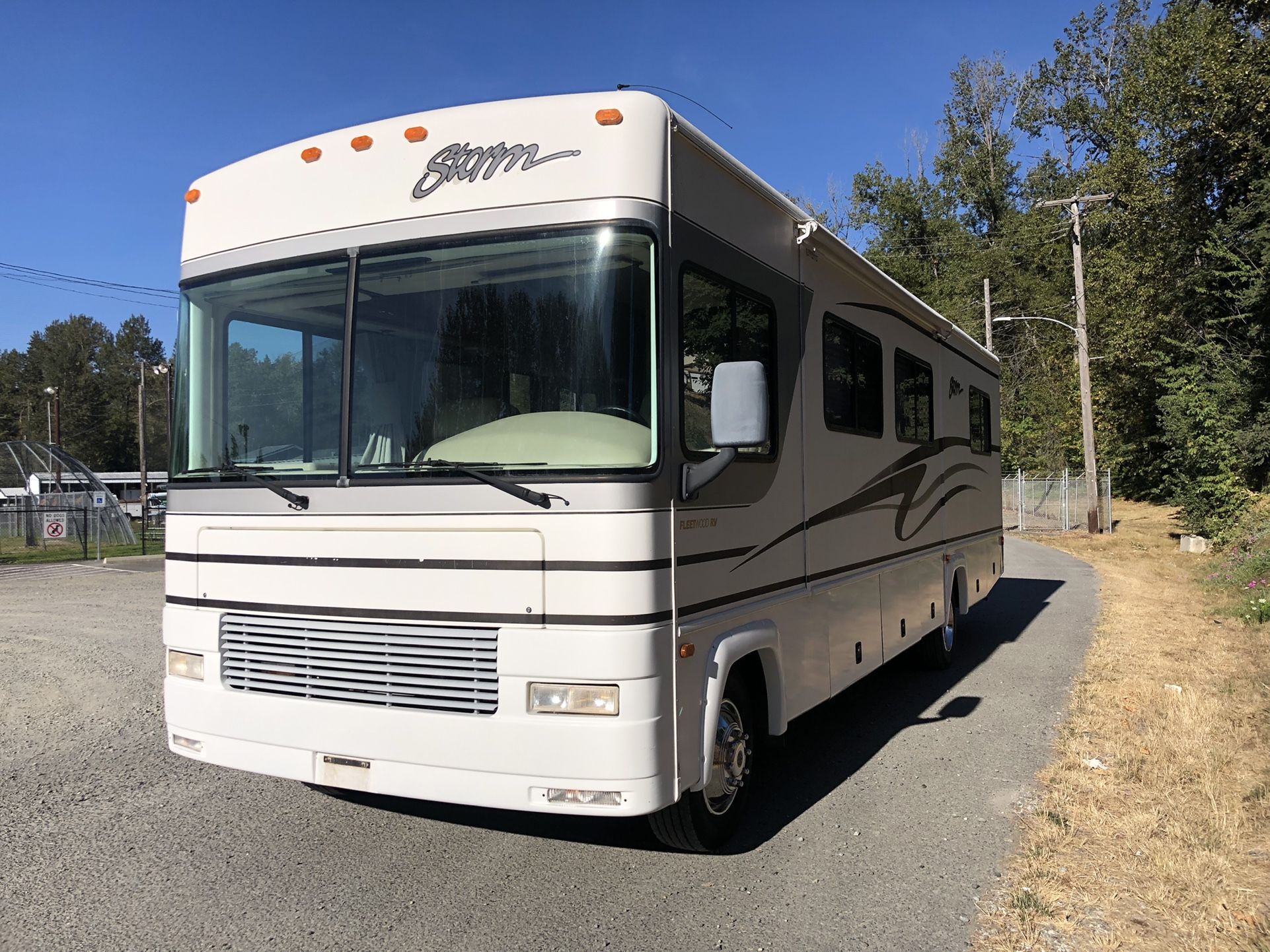 2002 Fleetwood Storm Rv Motorhome for Sale in Federal Way, WA - OfferUp