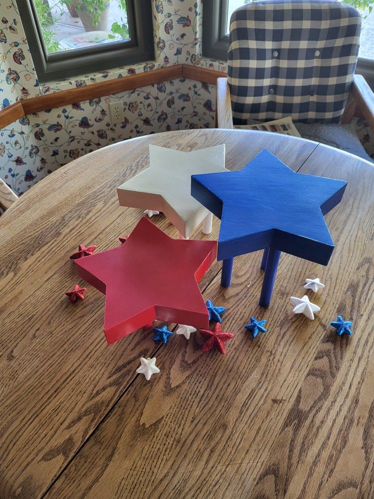 4th of July star table set for Sale in Mesa, AZ - OfferUp