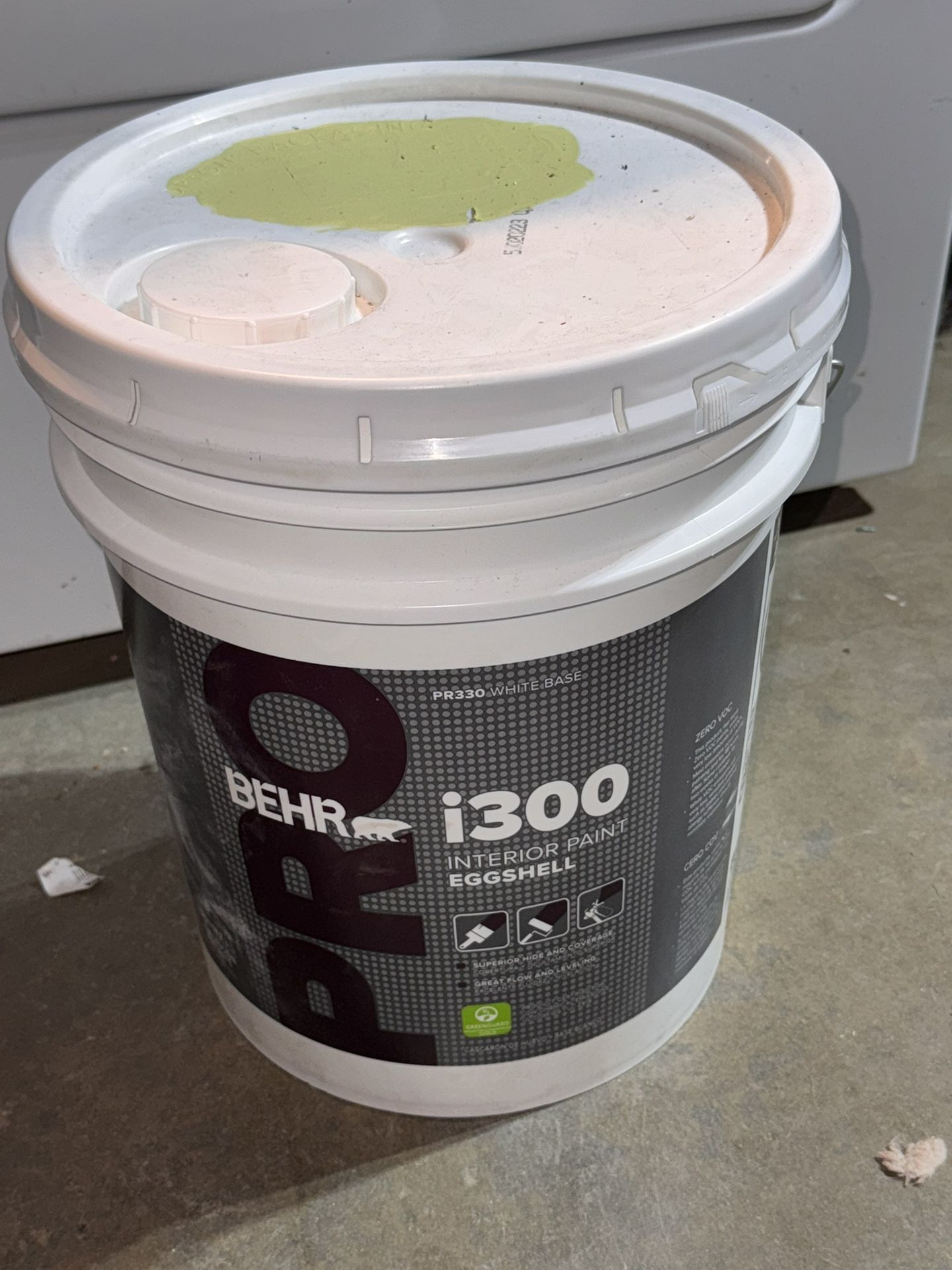 Behr Pro 5 gallon Pintura 5 Galones i300 Yellow Interior Paint for Sale ...